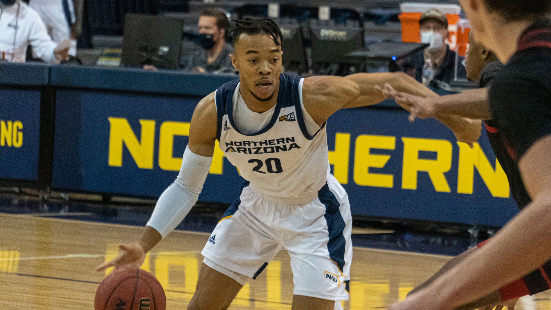 Cameron Shelton - Men's Basketball - Northern Arizona University Athletics