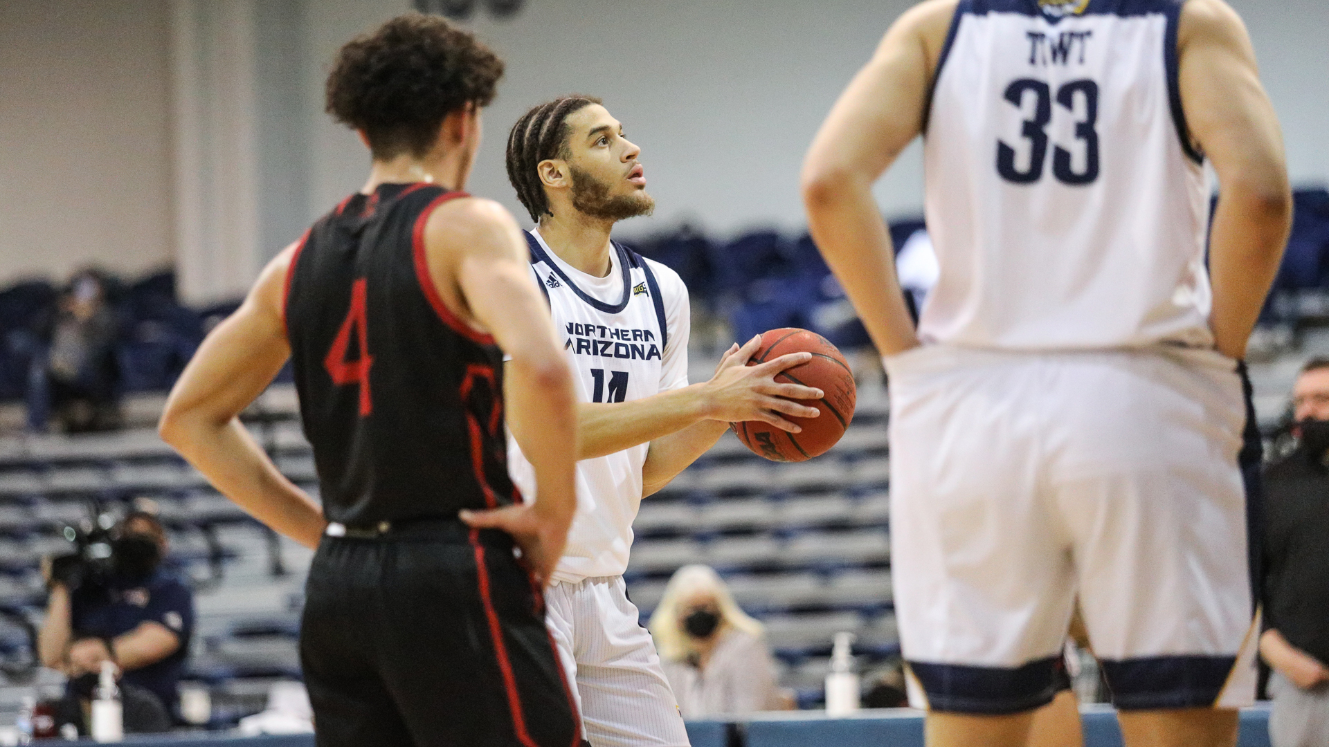 Isaiah Lewis - Men's Basketball - Northern Arizona University Athletics