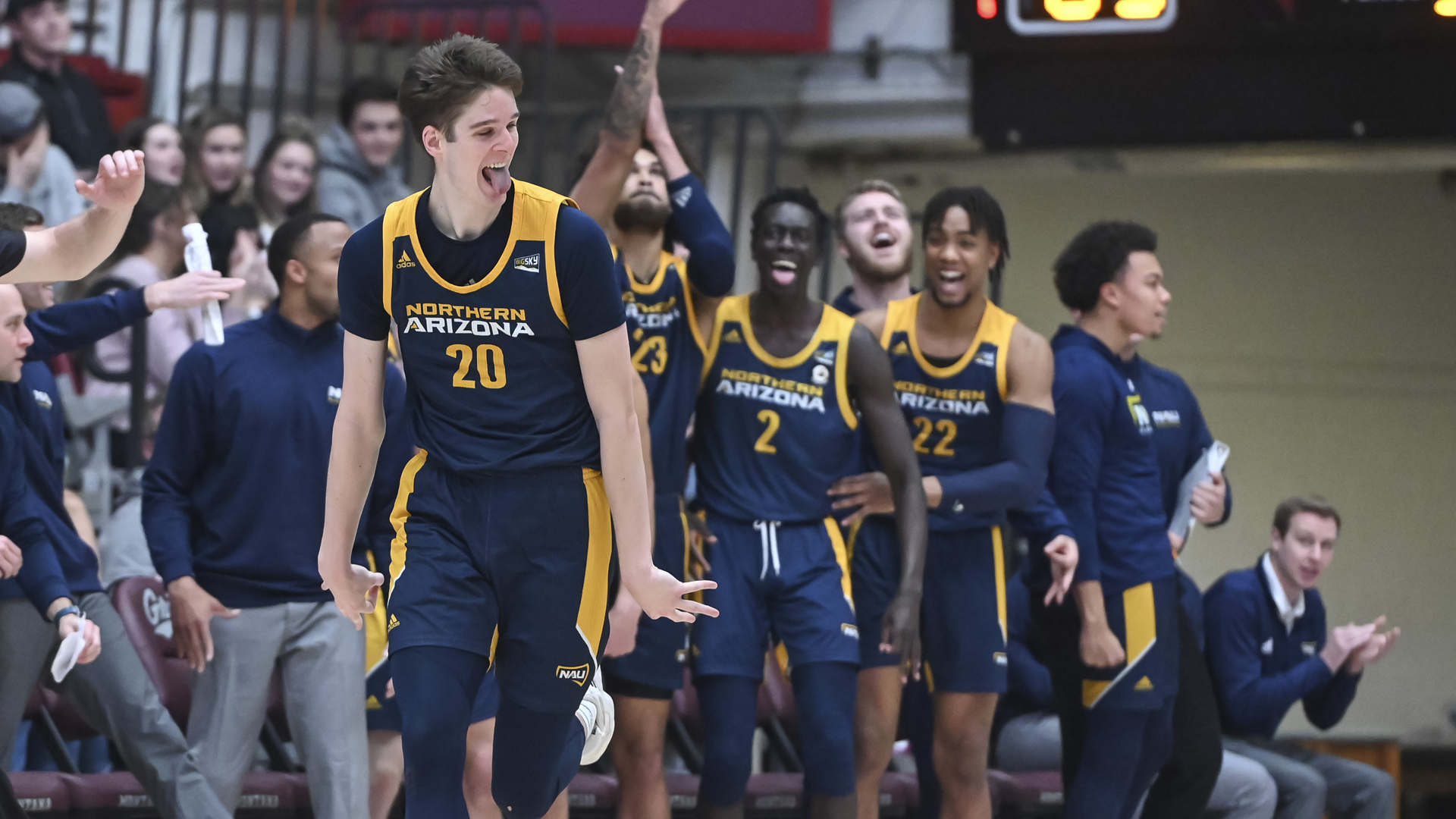 Nik Mains - Men's Basketball - Northern Arizona University Athletics