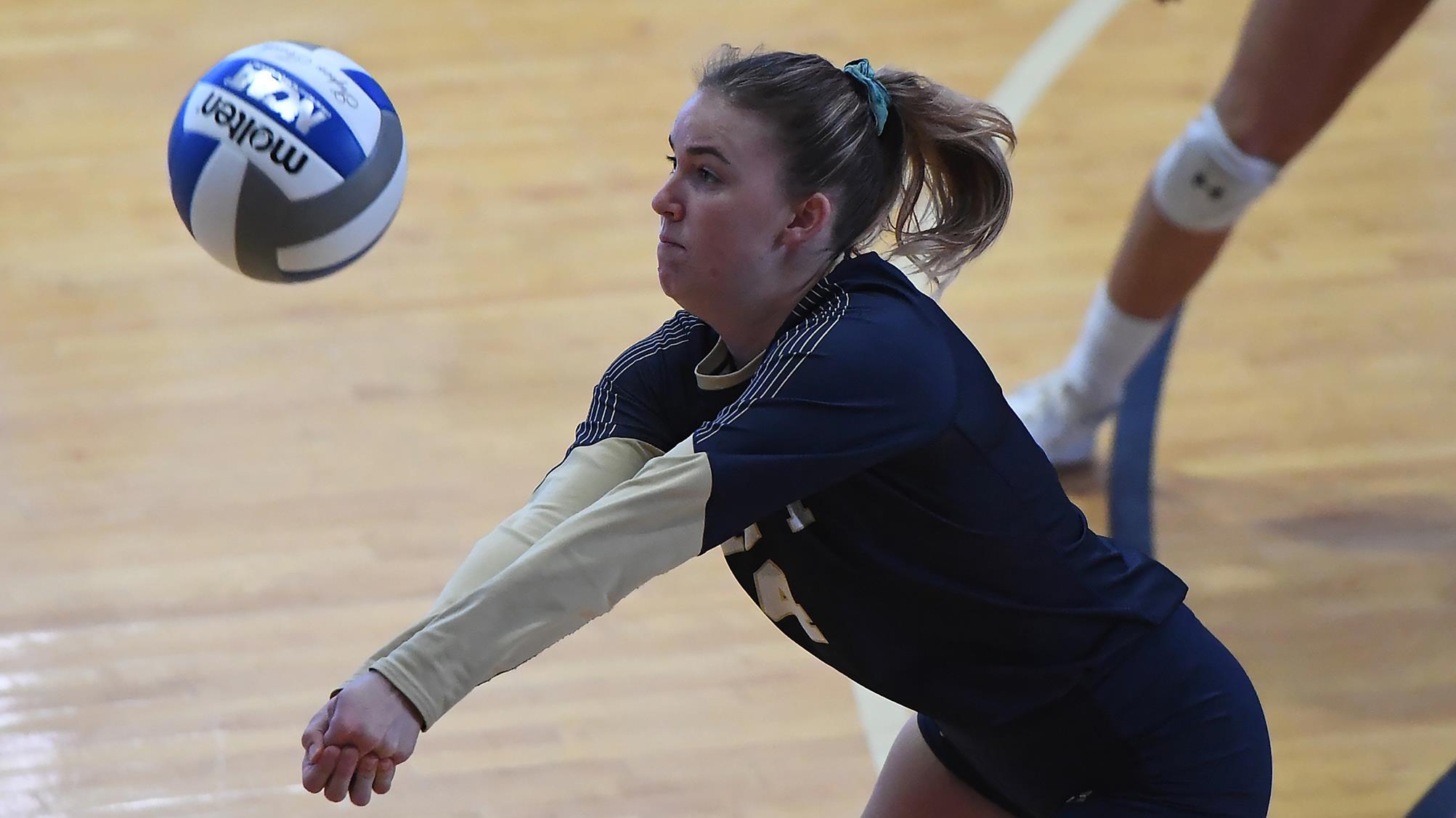 Kimberly Lynch - Women's Volleyball - Naval Academy Athletics