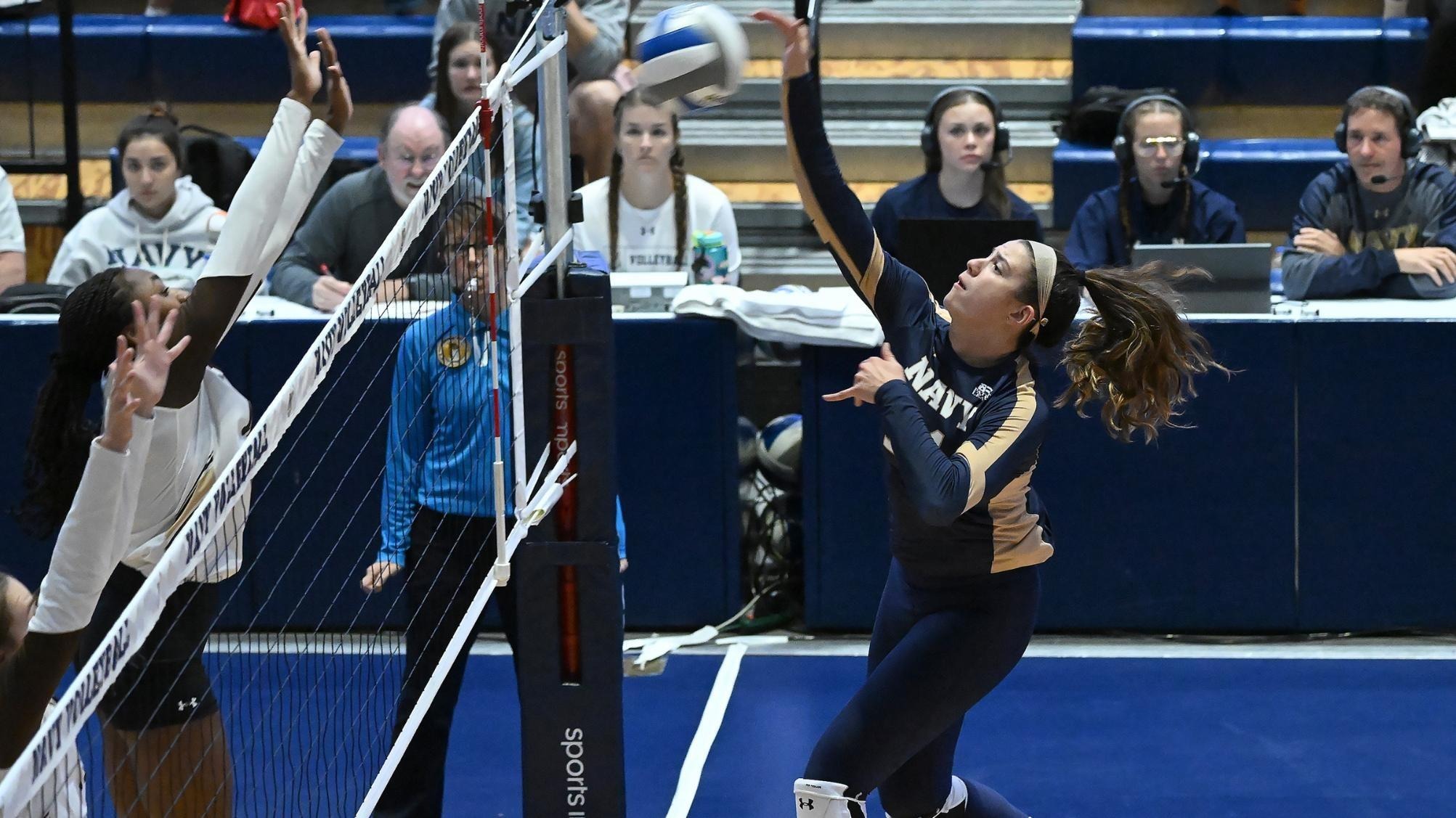 Ashley Warren - Women's Volleyball - Naval Academy Athletics