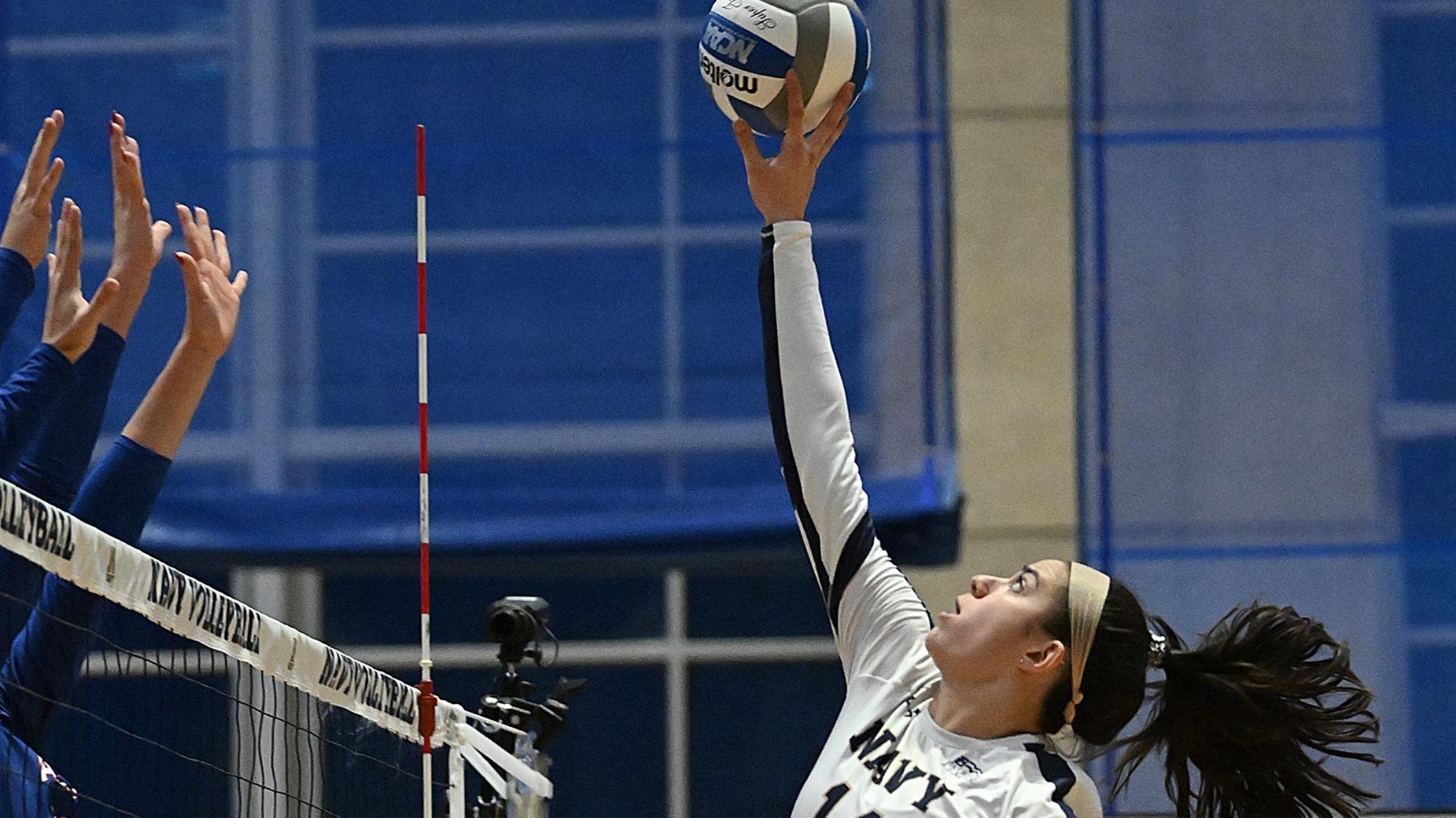 Ashley Warren - Women's Volleyball - Naval Academy Athletics