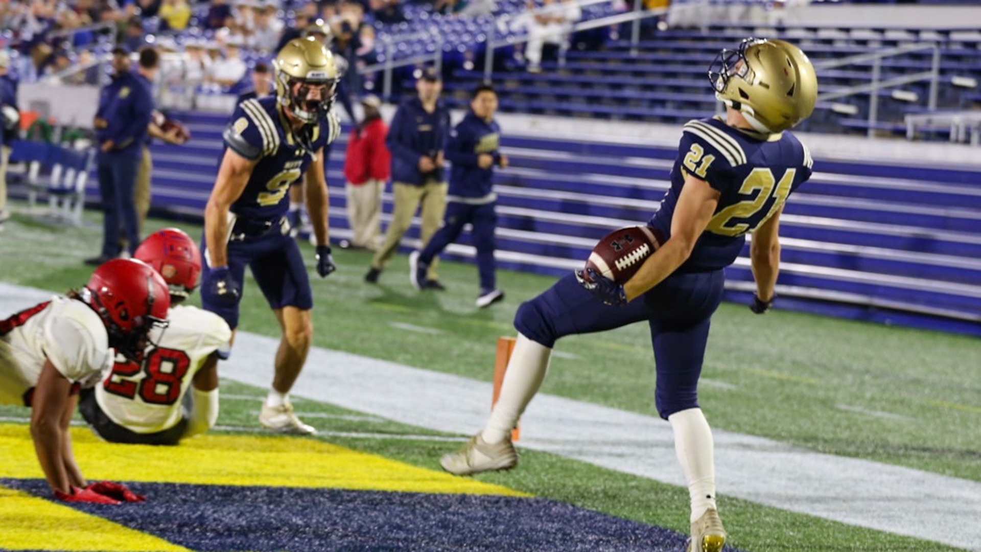 Total Team Effort Propels Sprint Football Past Mansfield, 45-0 - Naval Academy Athletics
