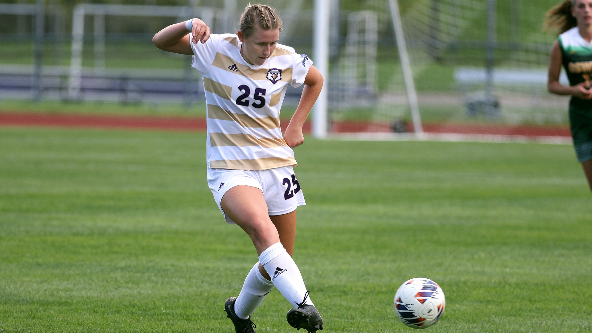 Women's Soccer Drops Elmira 2-0 - Nazareth University Athletics