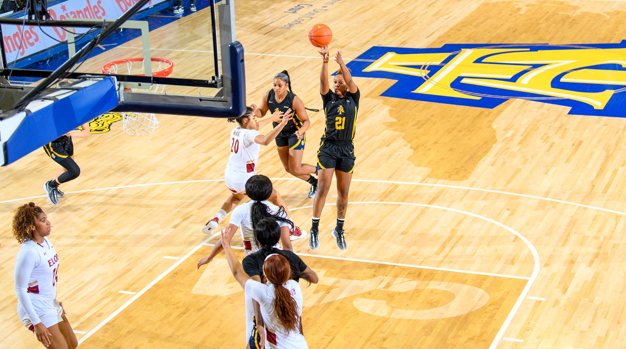 A&T Wins Sixth Straight to Remain in First-Place Tie - North Carolina A&T