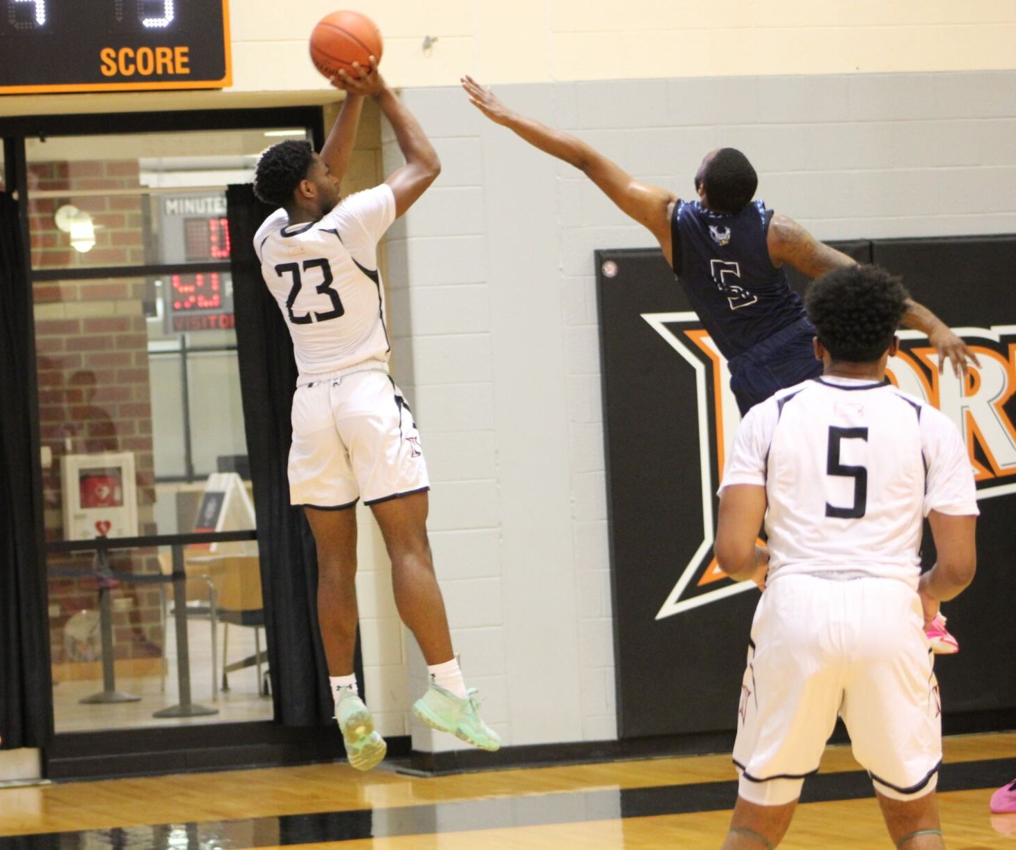 Elijah Hamilton - 2023-24 - Men's Basketball - Northampton Community ...