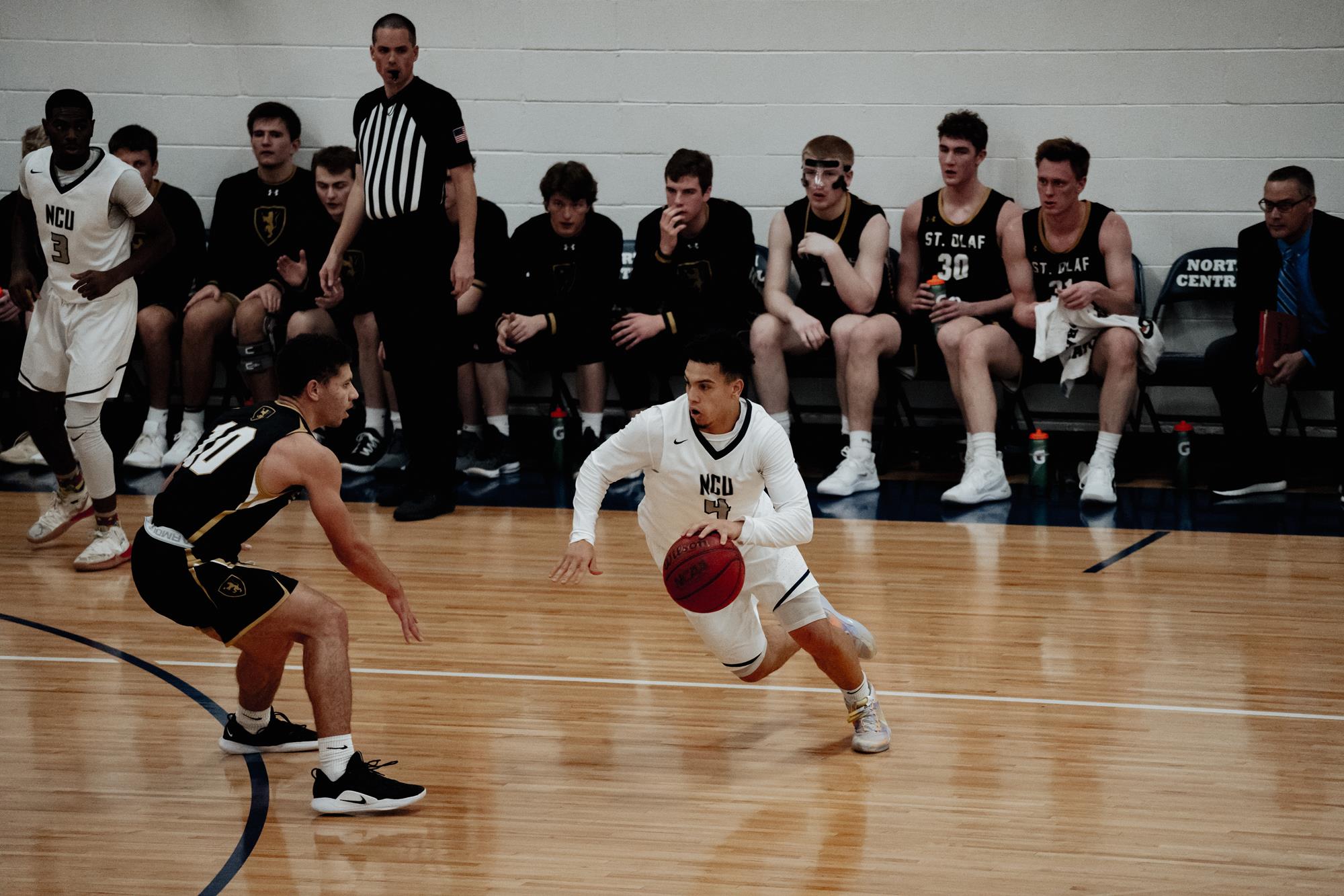 Justin Castro - Men's Basketball - North Central University Athletics