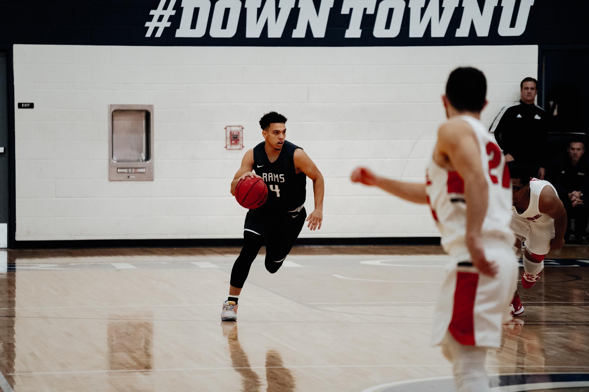 Justin Castro - Men's Basketball - North Central University Athletics