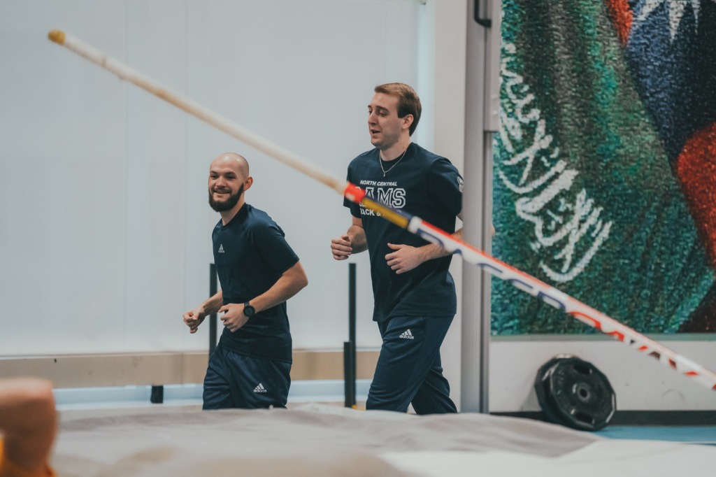 Andrew Carlock - Men's Track and Field - North Central University Athletics