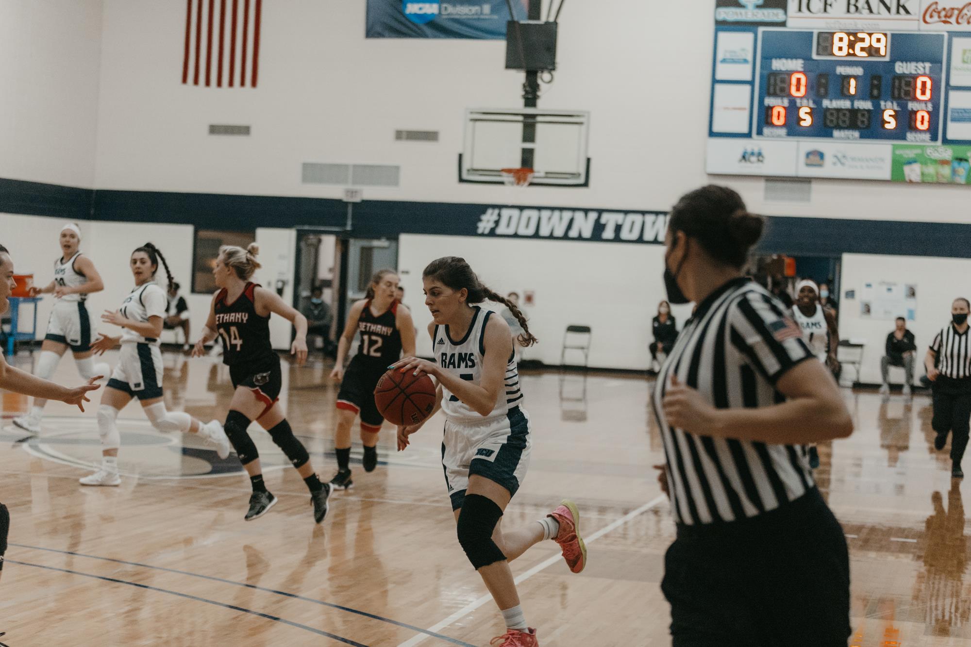 Big team win for women's basketball - North Central University Athletics