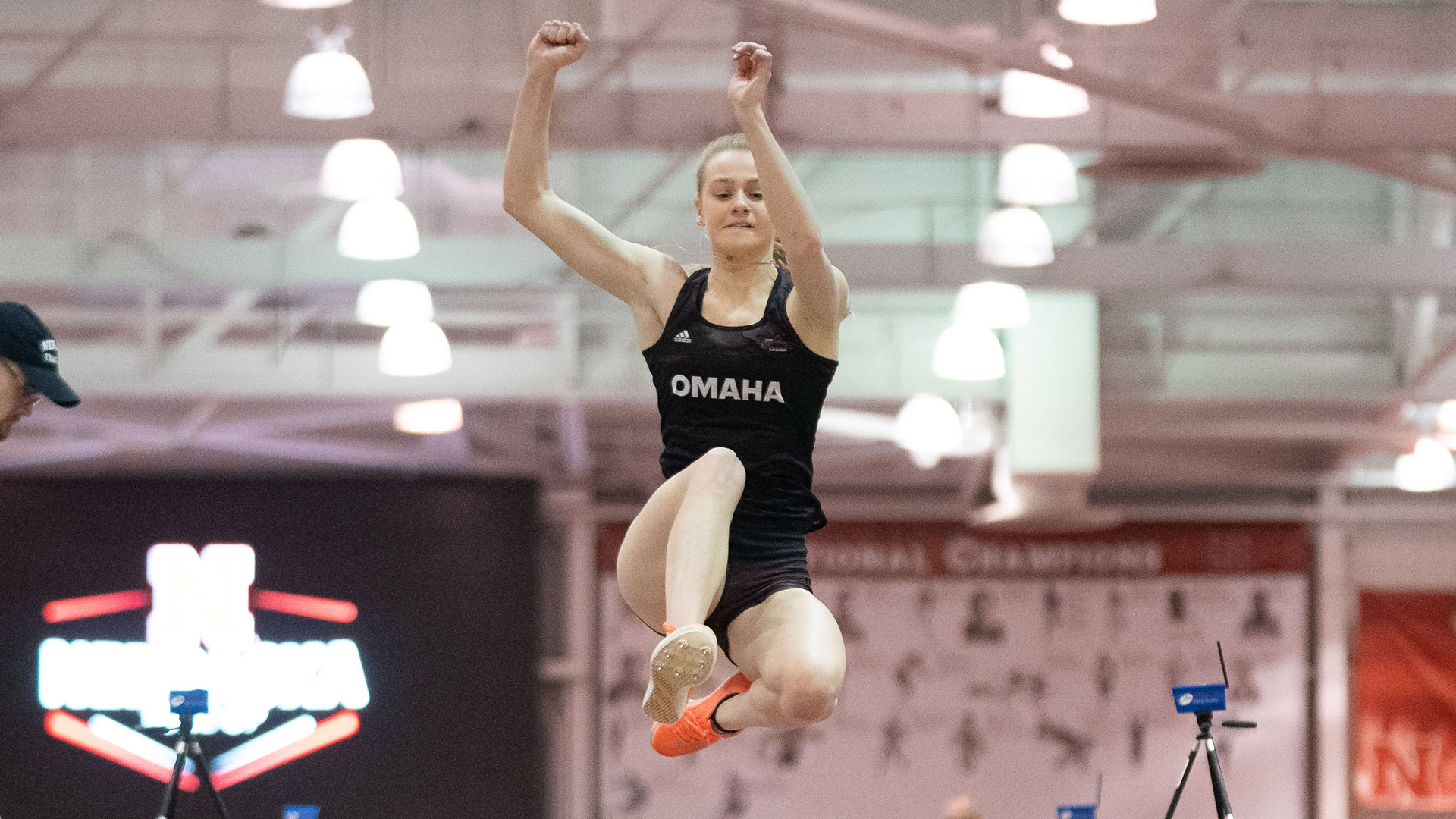 Carrie Simonson - Track & Field - University of Nebraska Omaha Athletics