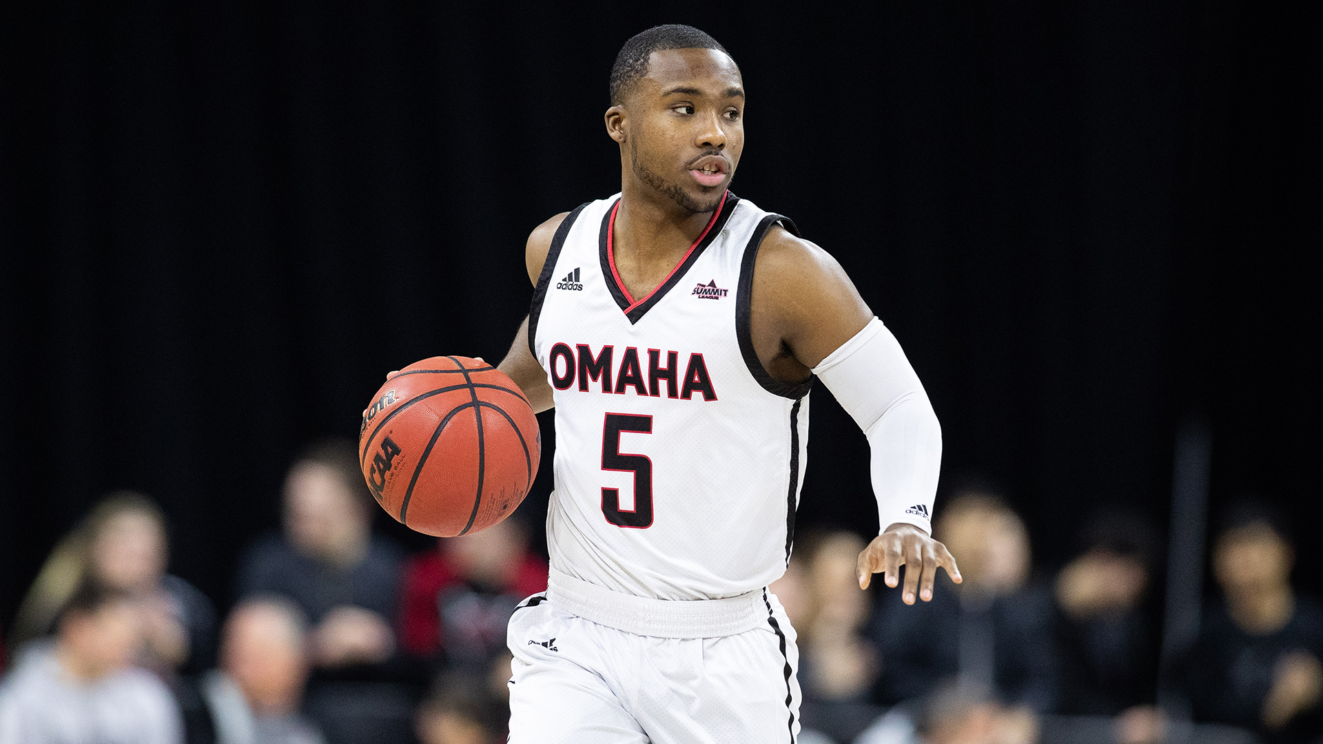 KJ Robinson - Men's Basketball - University of Nebraska Omaha Athletics