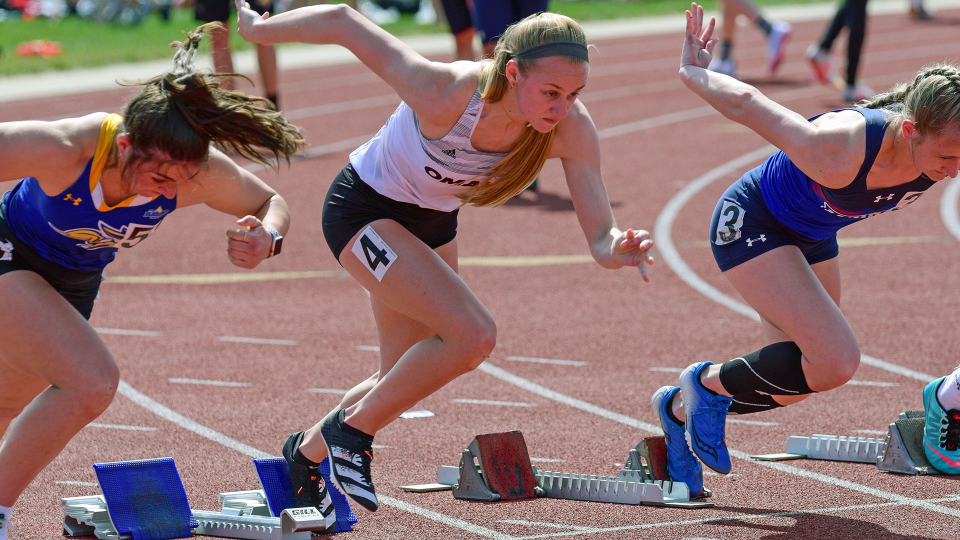 Carrie Simonson - Track & Field - University of Nebraska Omaha Athletics