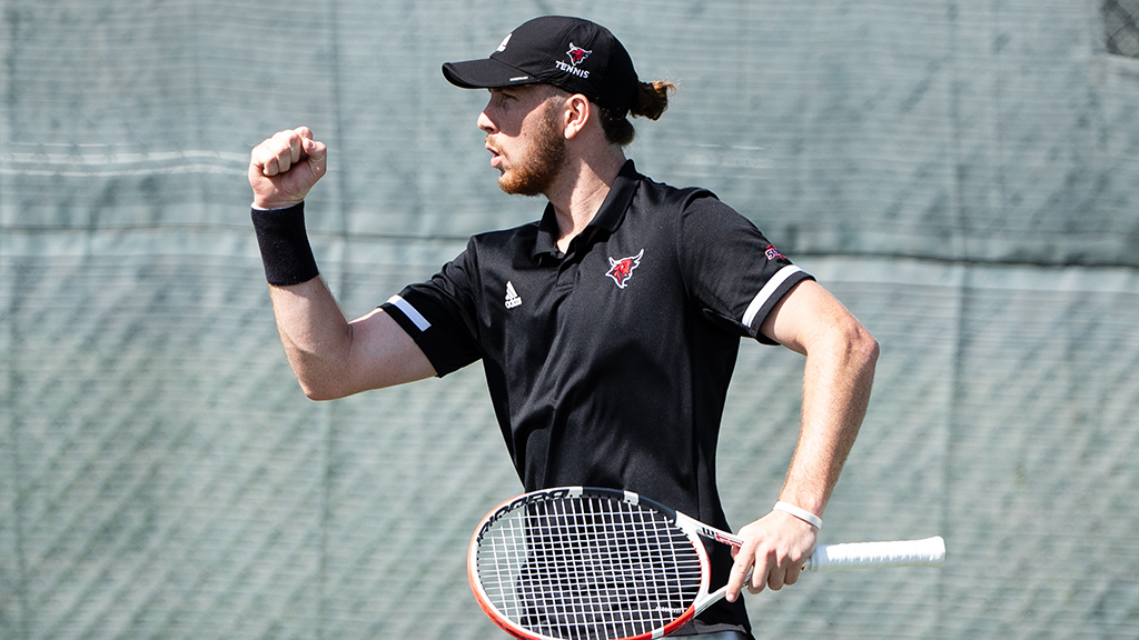 Hulme Sets School Record at Denver - University of Nebraska Omaha Athletics