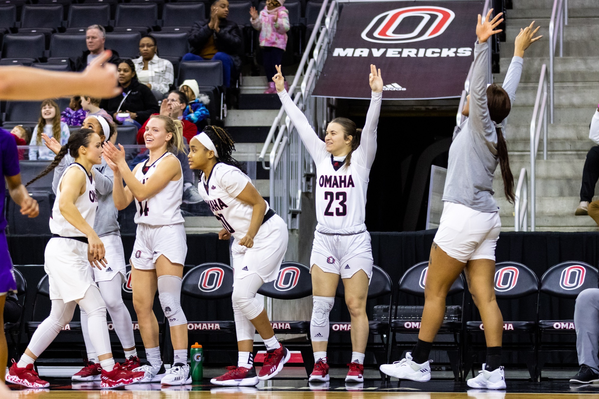 Mavericks Top St. Thomas for Third Straight Win - University of ...