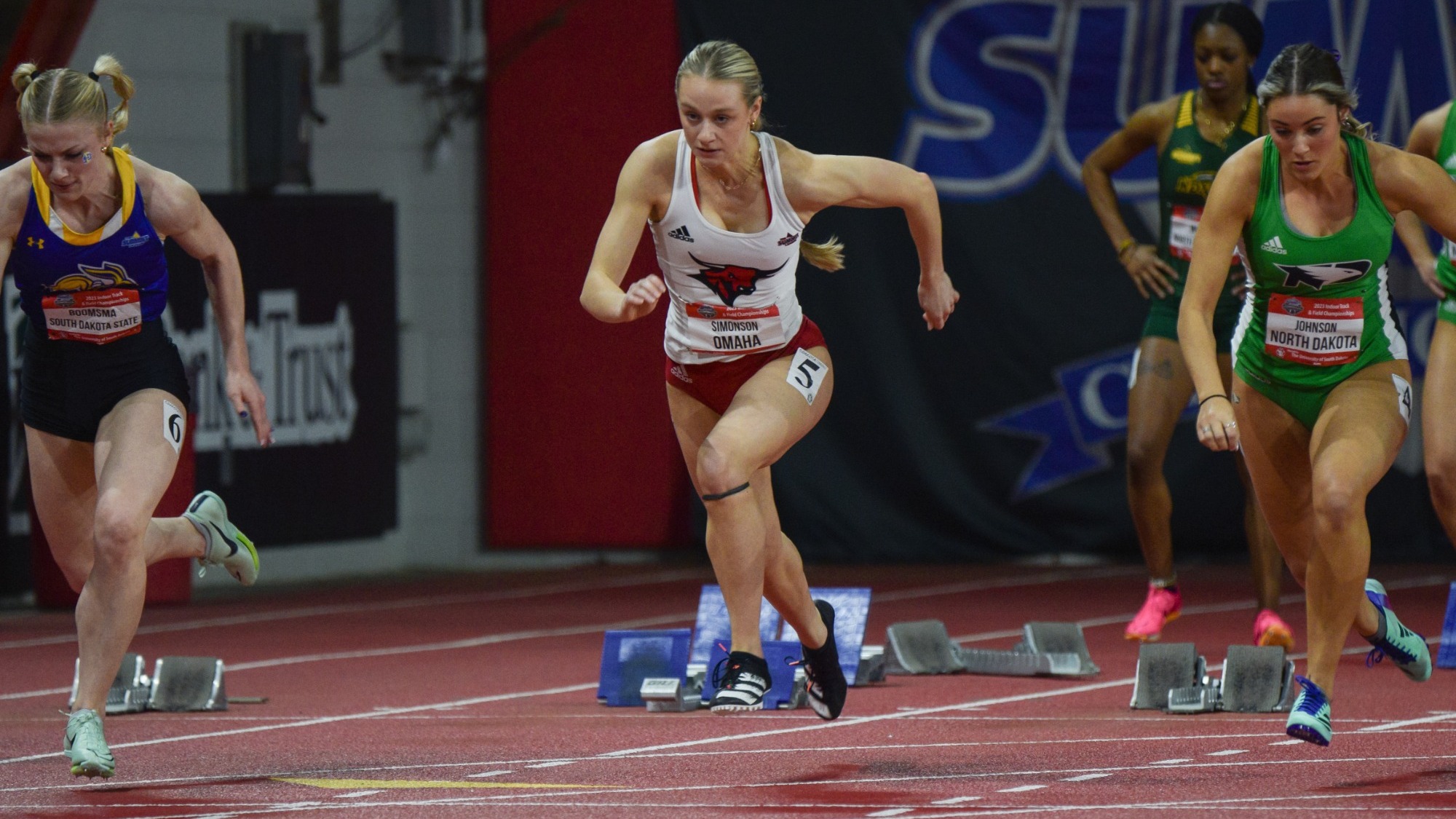 Carrie Simonson - Track & Field - University of Nebraska Omaha Athletics