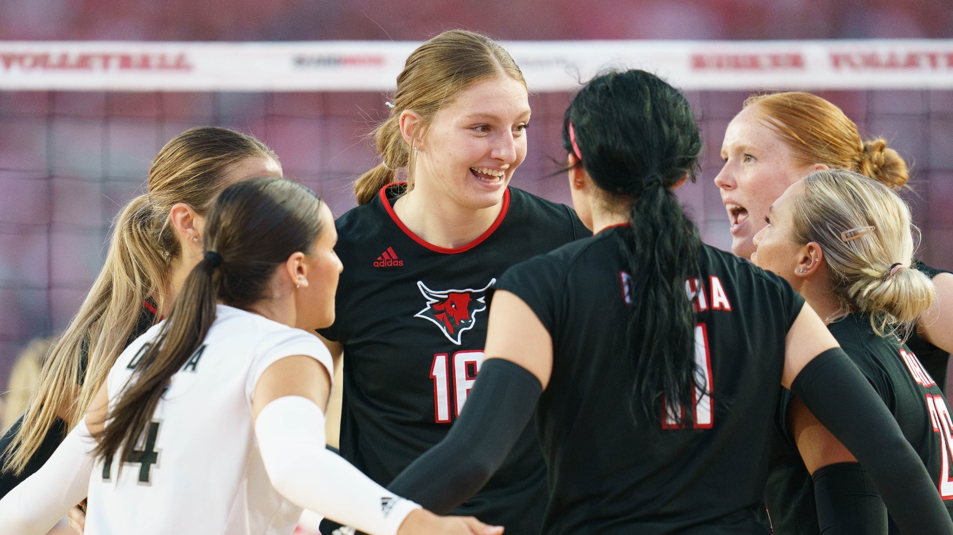 Mavericks Win Seventh Straight vs. Fighting Hawks - University of ...