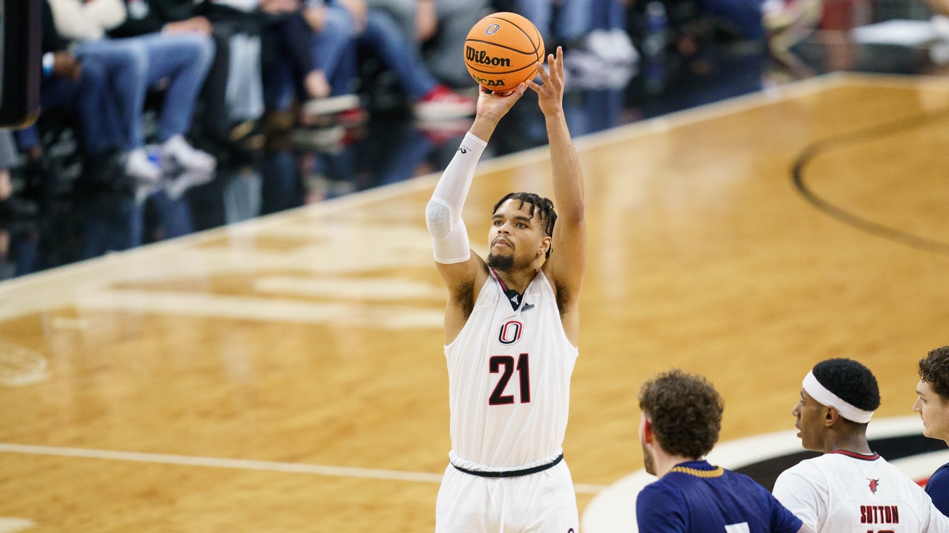 Nick Davis - Men's Basketball - University of Nebraska Omaha Athletics