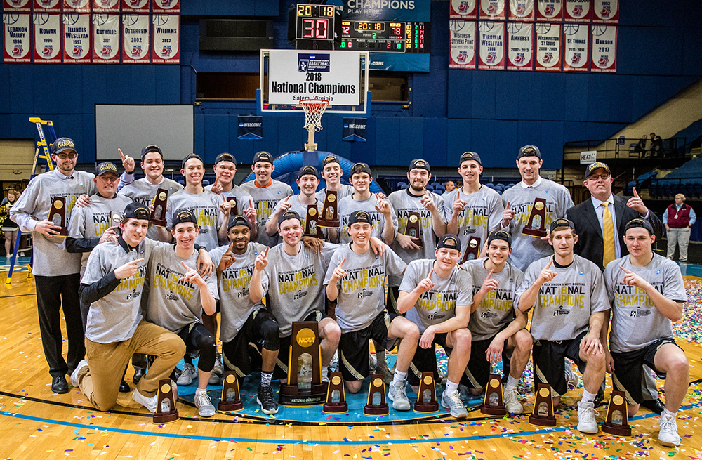 NATIONAL CHAMPIONS! Prairie Wolves win Programs 1st Men's Basketball ...