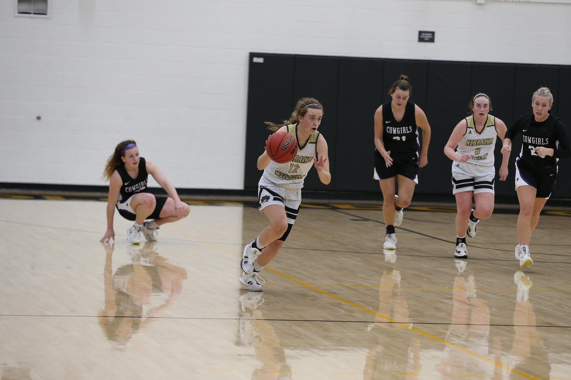 Ellie Barrows - 2022-23 - Women's Basketball - Nebraska Wesleyan ...
