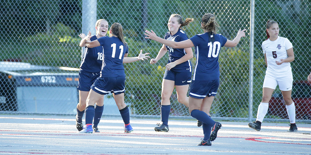 Lindsey Padilla - 2016 - Women's Soccer - Neumann University Athletics