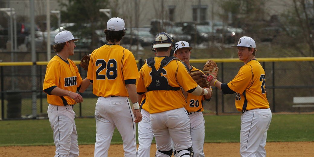 Baseball Splits with Giants in CSAC Doubleheader - Neumann University ...