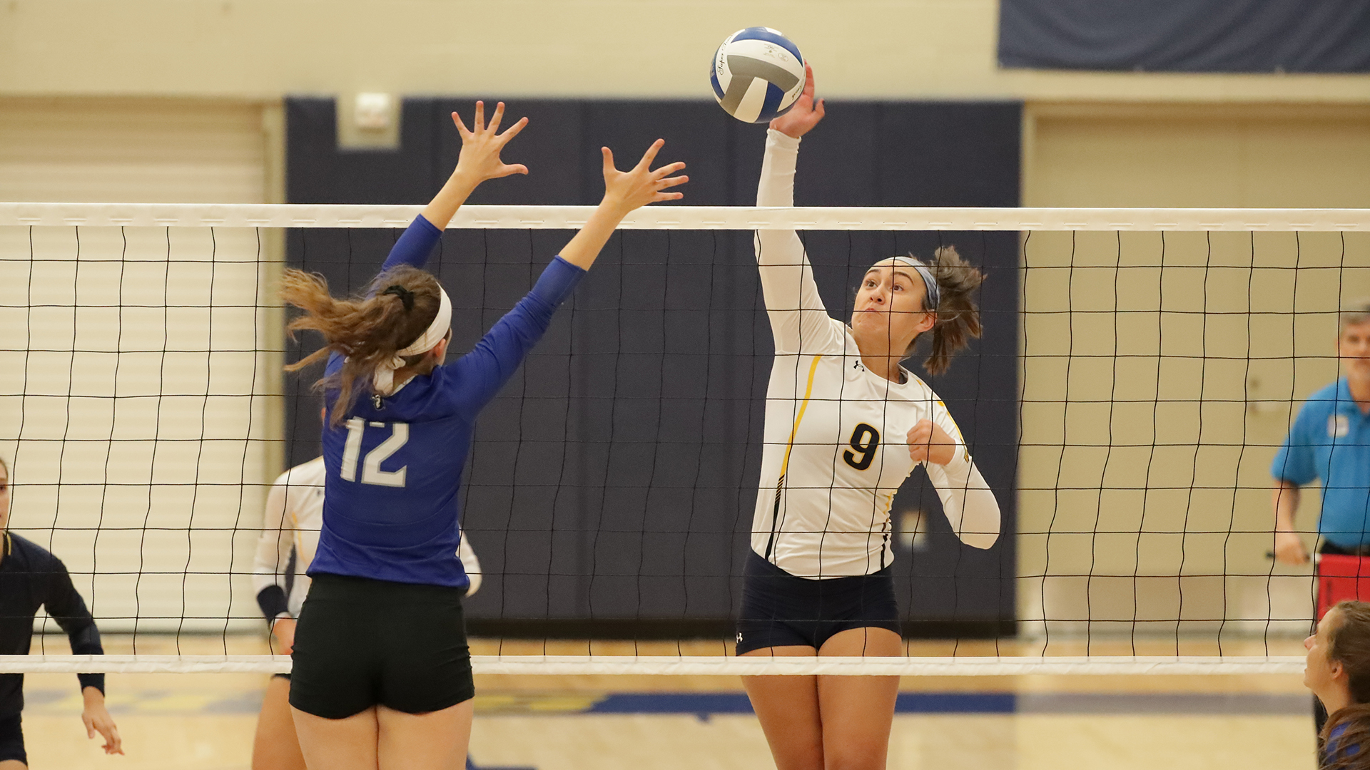 Knights Battle in Tri-Match - Neumann University Athletics