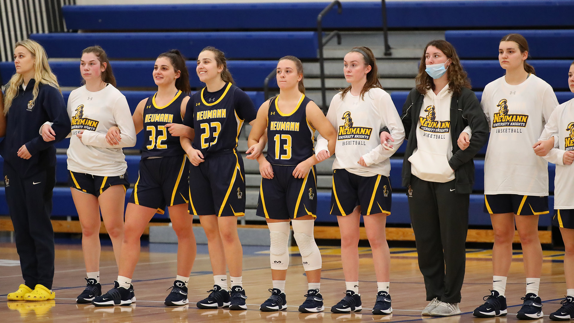 Kate Glanz - 2021-2022 - Women's Basketball - Neumann University Athletics