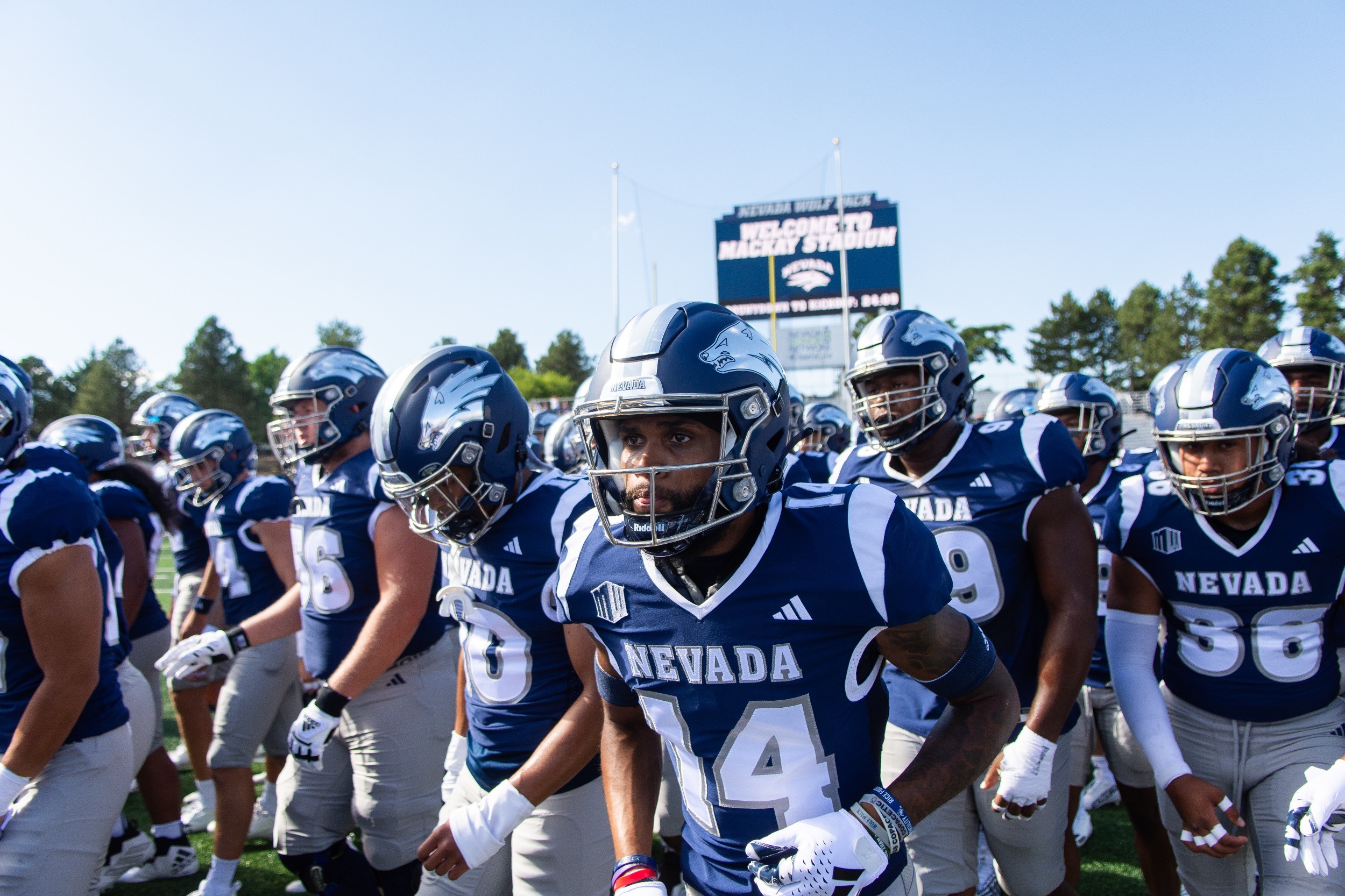 Devin Gunter - Football - University of Nevada Athletics