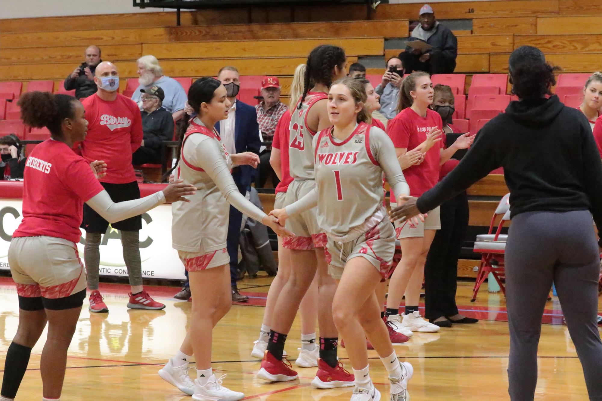 Holly Davies - Women's Basketball - Newberry College Athletics