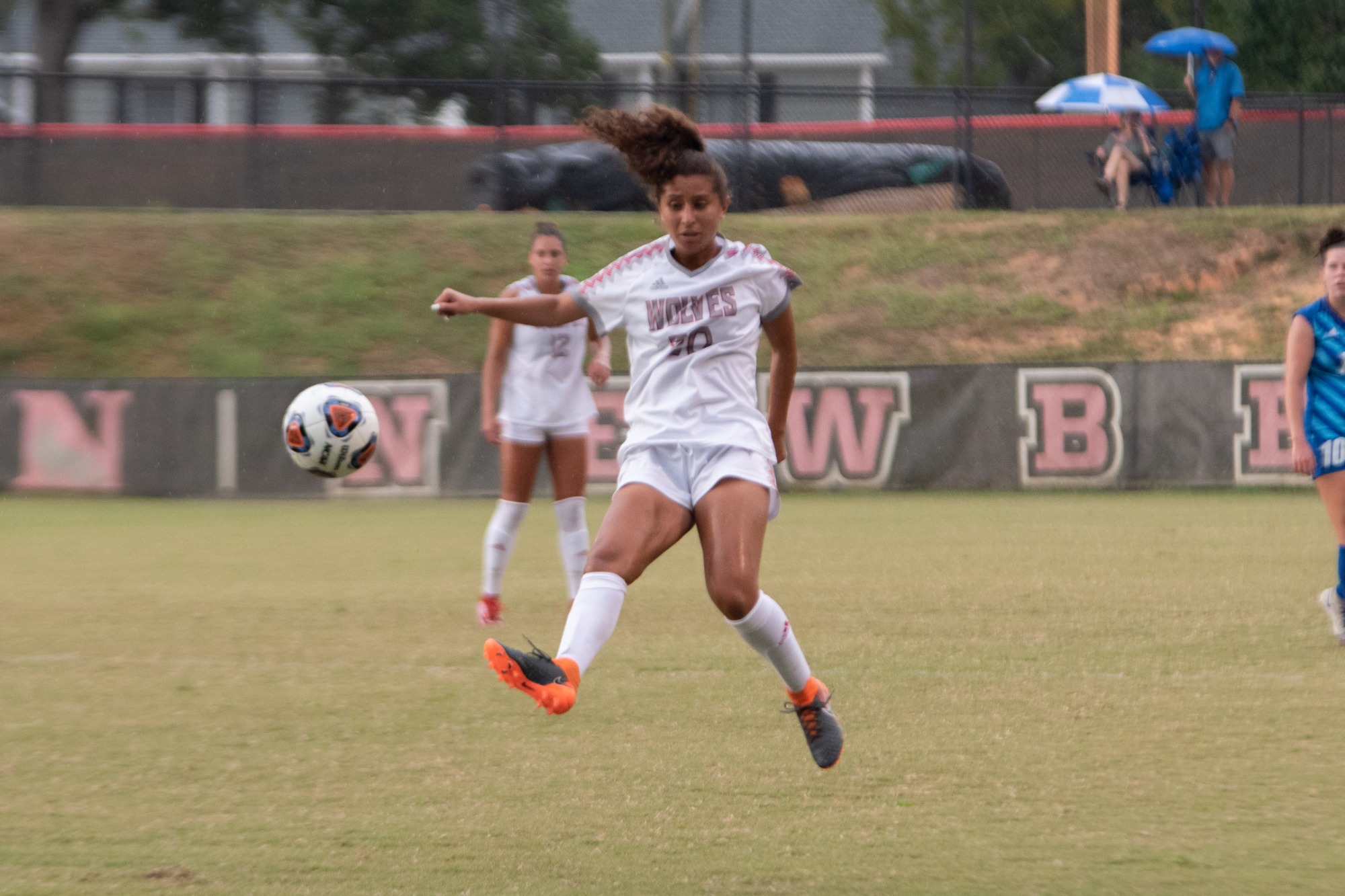 Late Goal Edges Pioneers Past Wolves - Newberry College Athletics