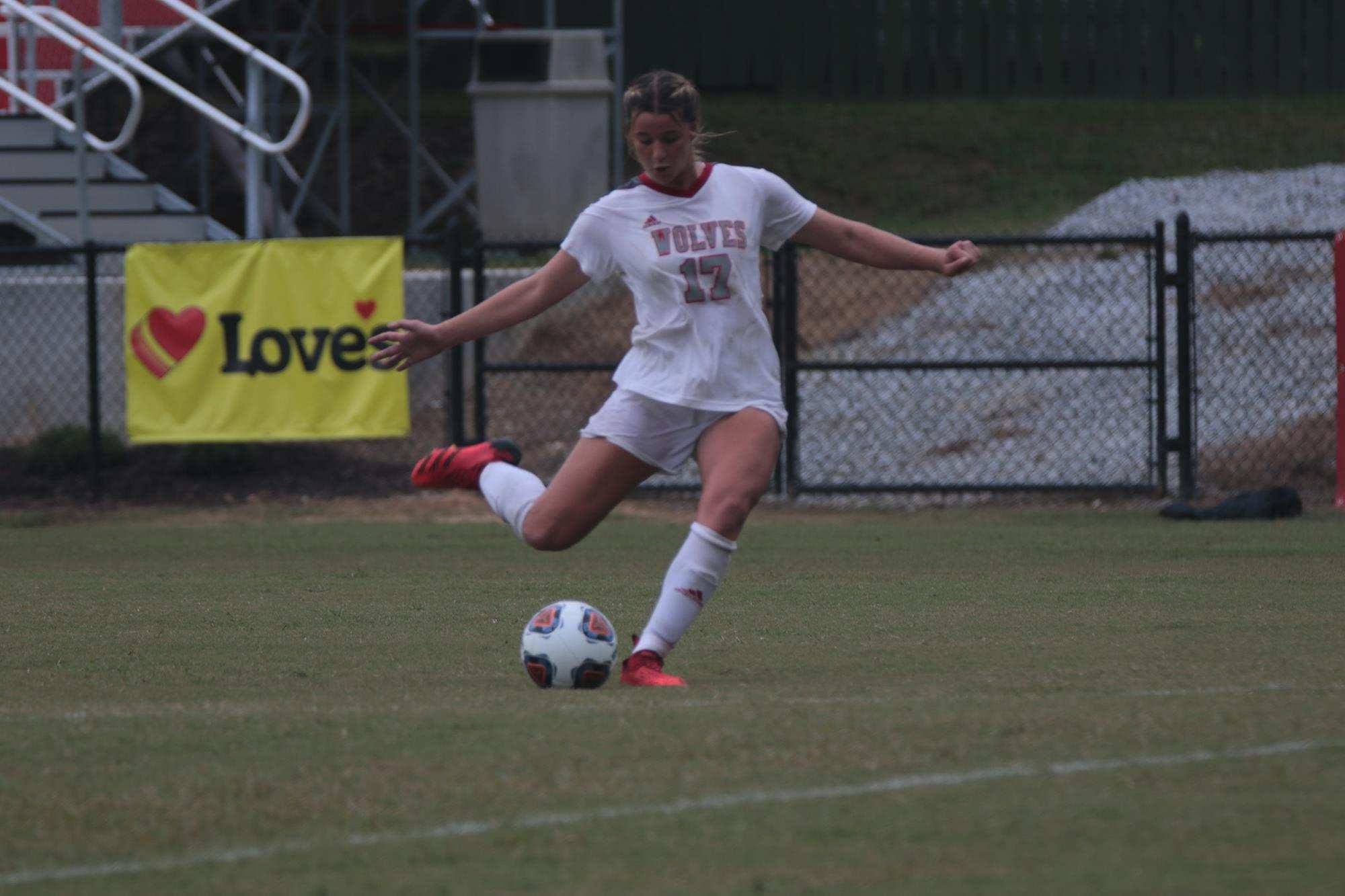 Wolves drop season opener to St. Leo - Newberry College Athletics