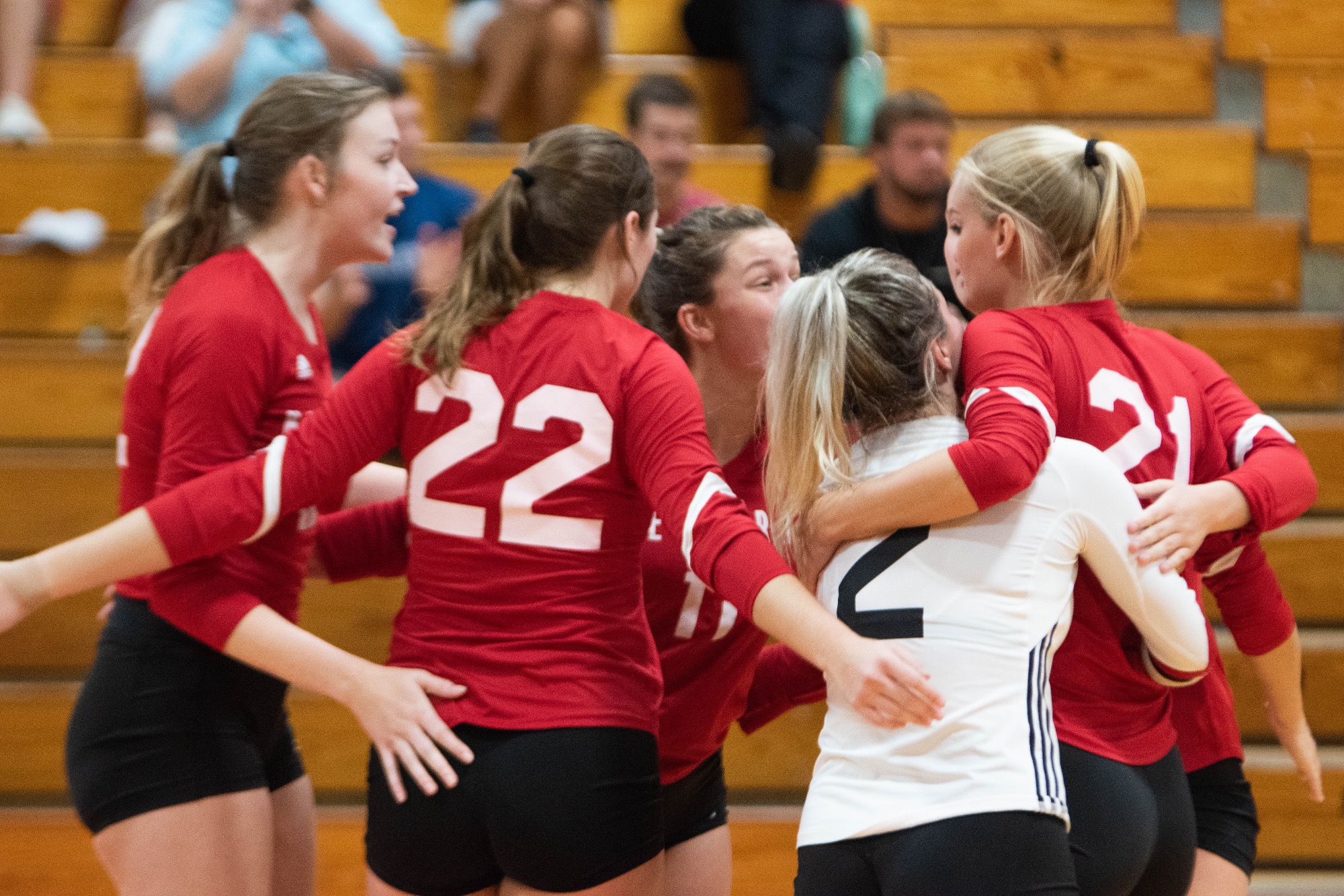 Wolves Fall in Heartbreaker vs Bears - Newberry College Athletics