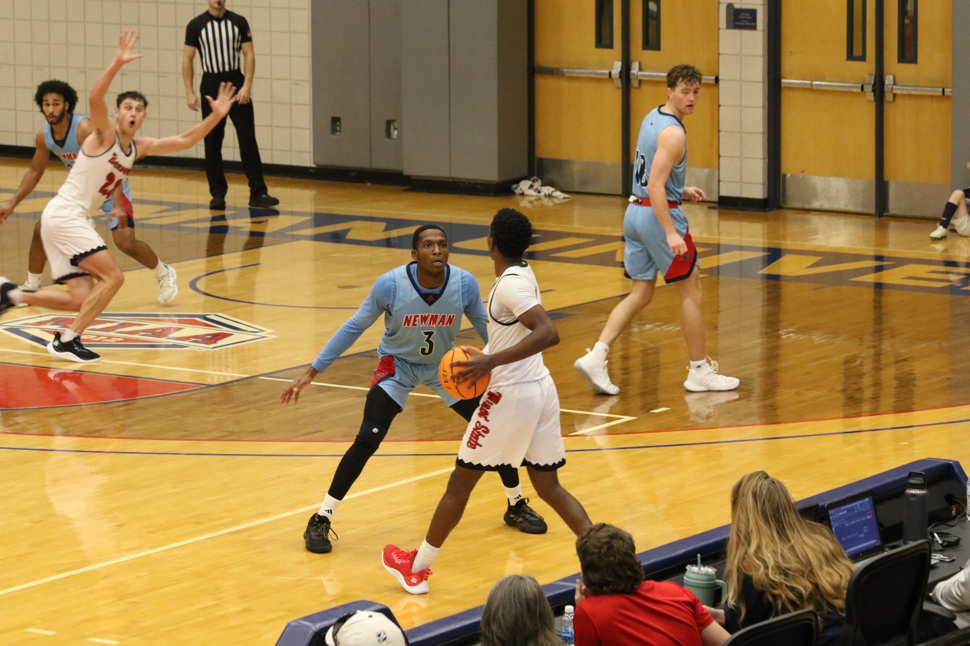 Men's Basketball plays another tight game; falls short of comeback ...