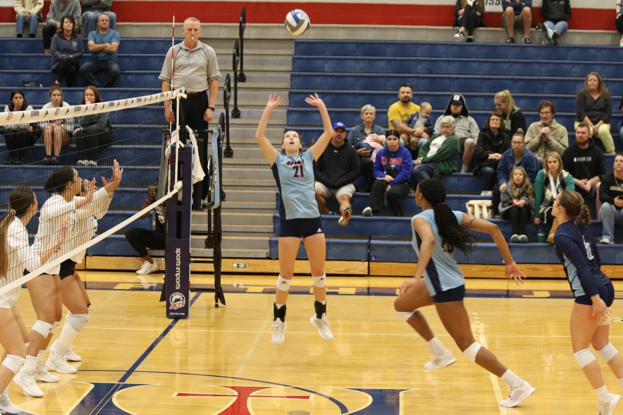 Jets host Lady Hornets in fun midweek match - Newman University Athletics