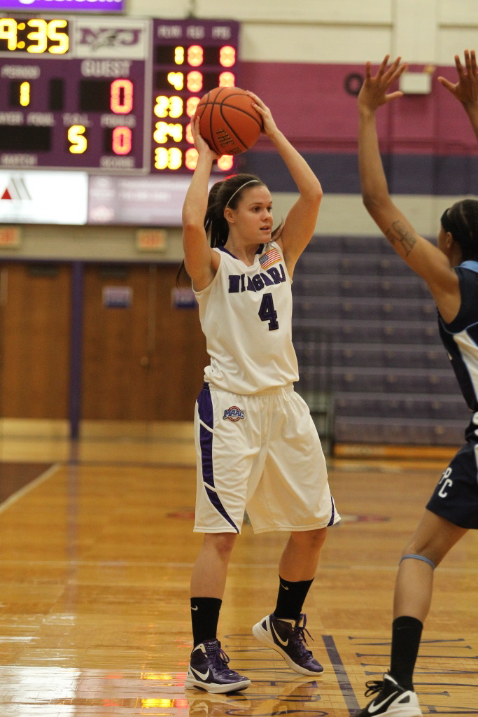 Ali Morris - 2011-12 - Women's Basketball - Niagara University Athletics