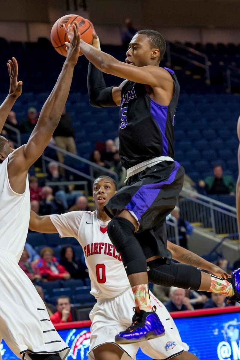 Tahjere McCall - 2013-14 - Men's Basketball - Niagara University Athletics