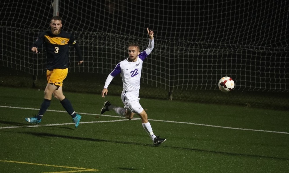 Mackenzie Roach - 2019-20 - Men's Soccer - Niagara University Athletics