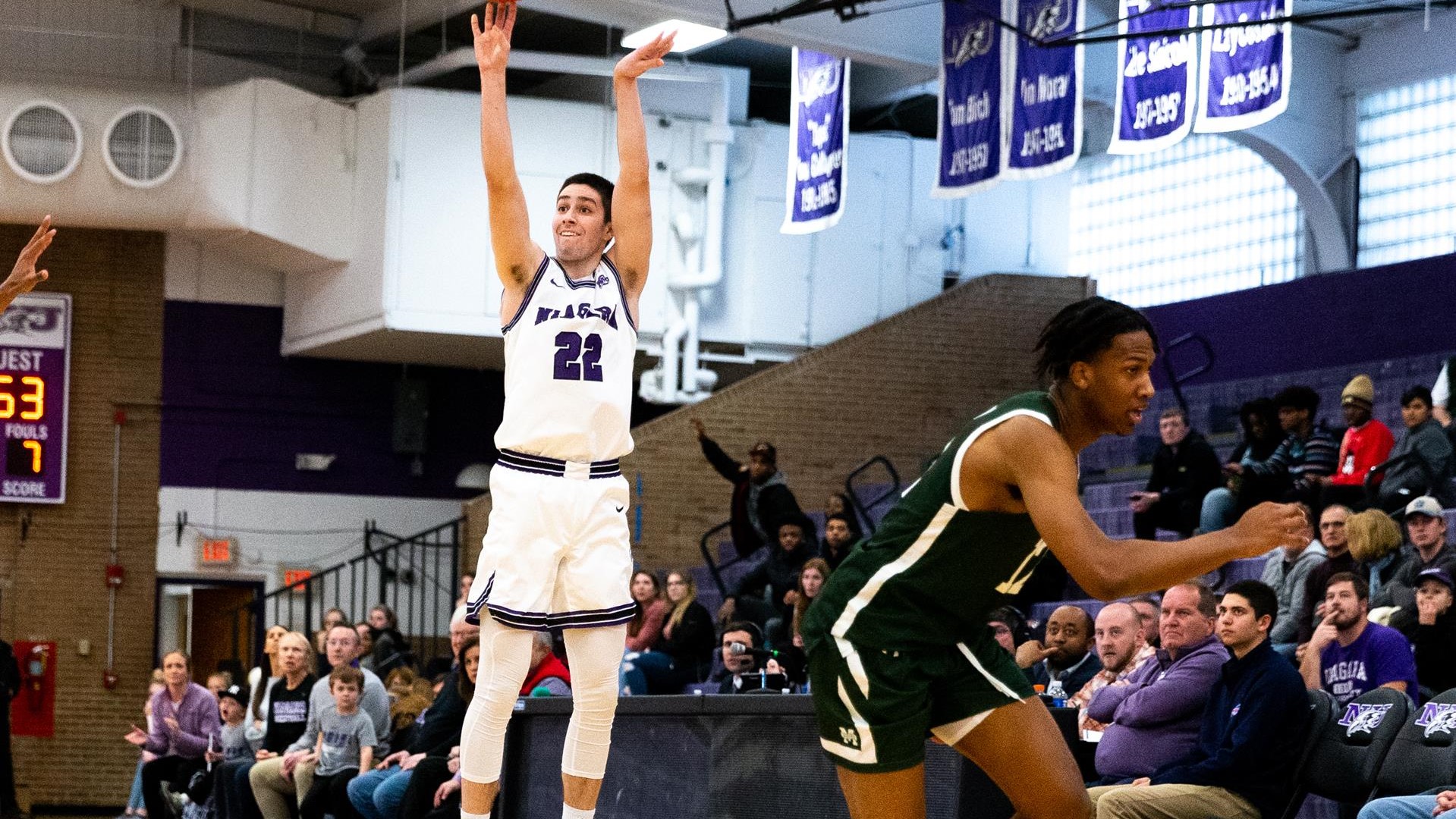 Nick MacDonald - 2020-21 - Men's Basketball - Niagara University Athletics