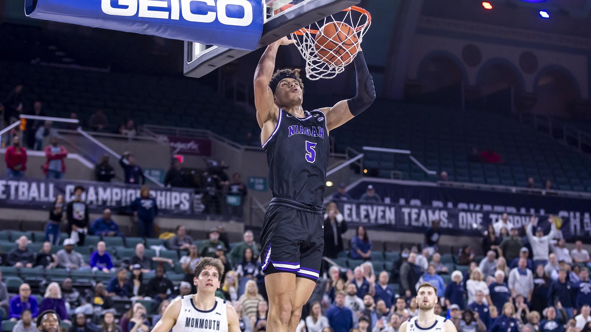 Jordan Cintron - 2021-22 - Men's Basketball - Niagara University Athletics