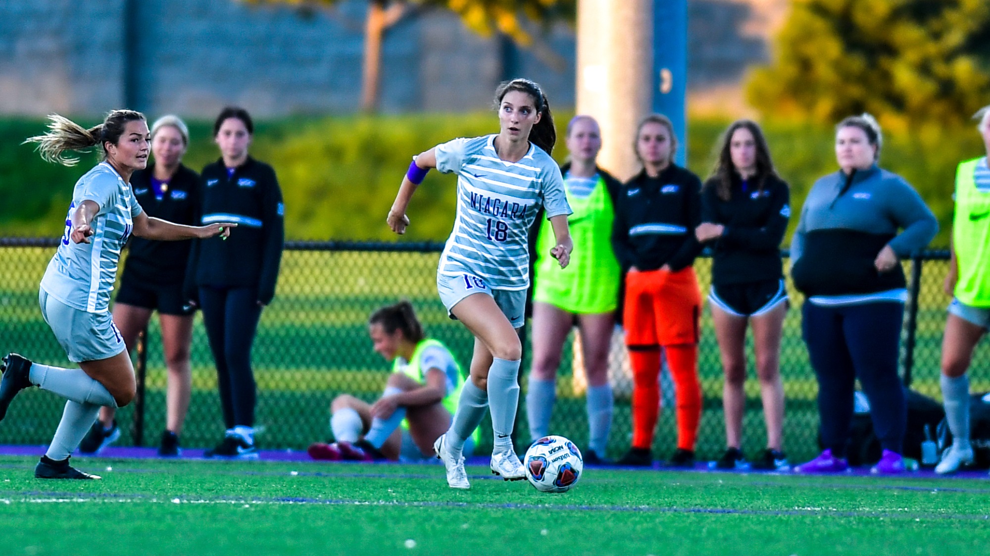 Ibey Scores Twice in Win Over Akron - Niagara University Athletics