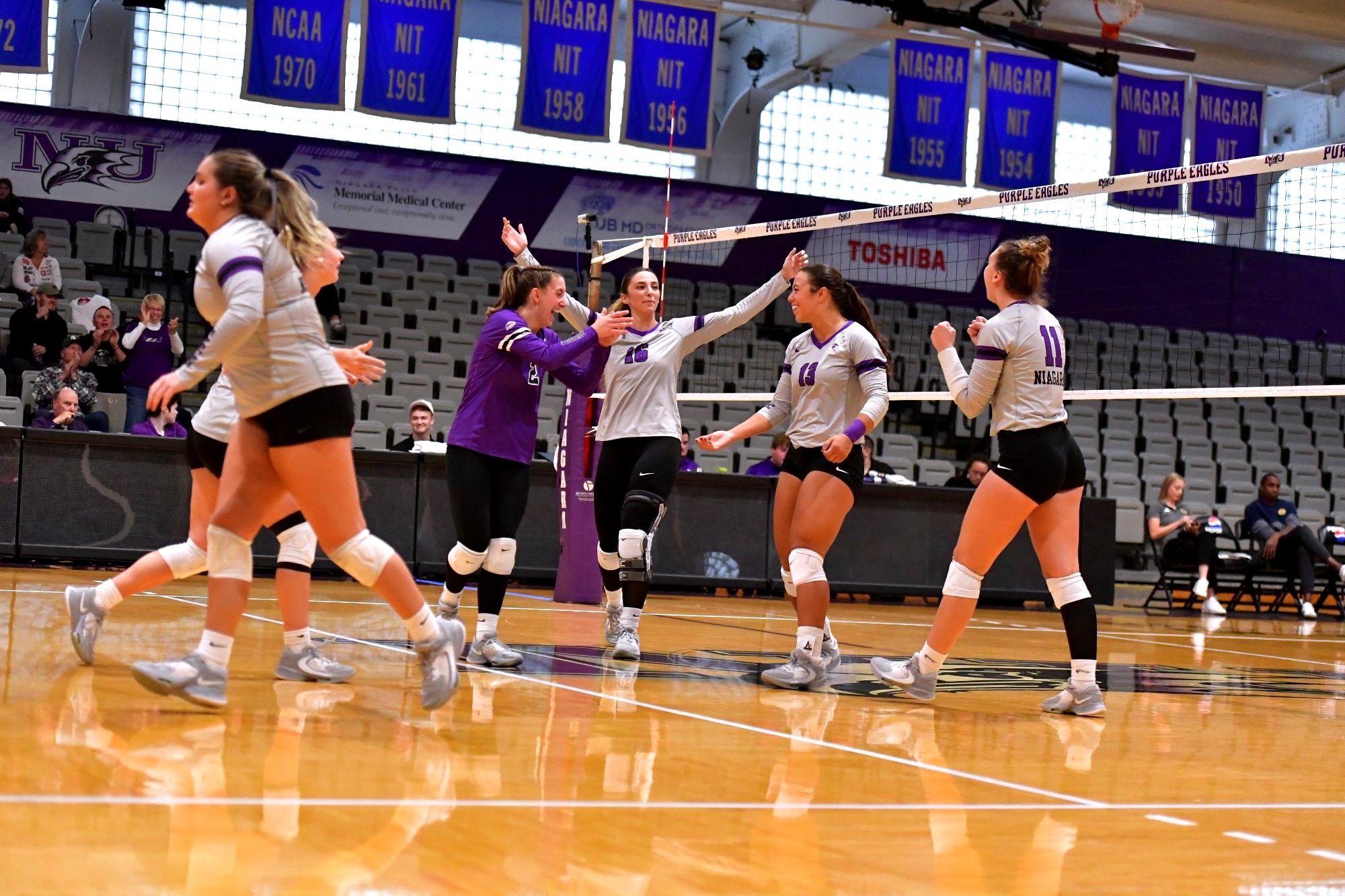 Niagara Sweeps Quinnipiac For Seventh Home Win - Niagara University Athletics
