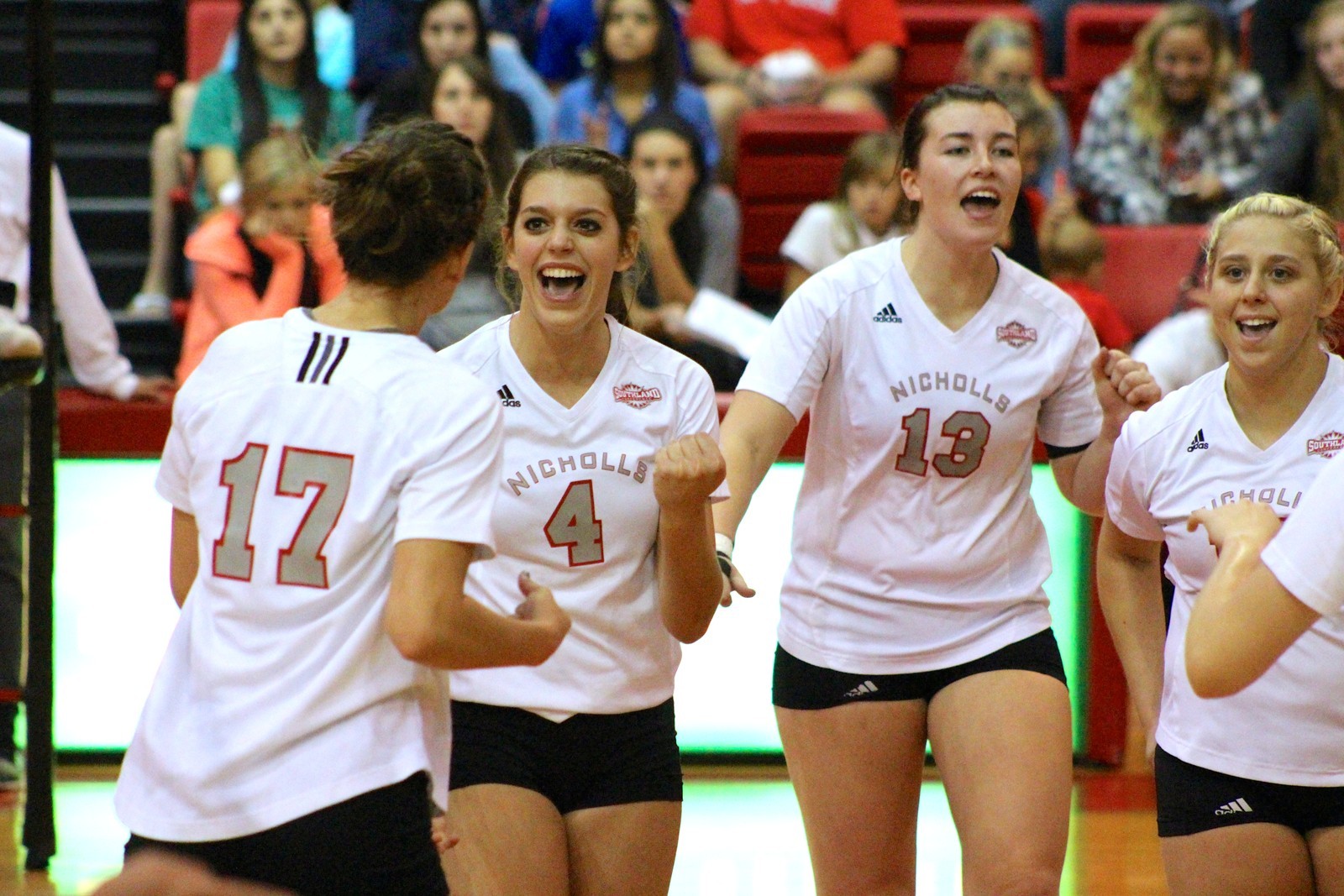 Ainsley Marroccoli - Women's Volleyball - Nicholls State University ...