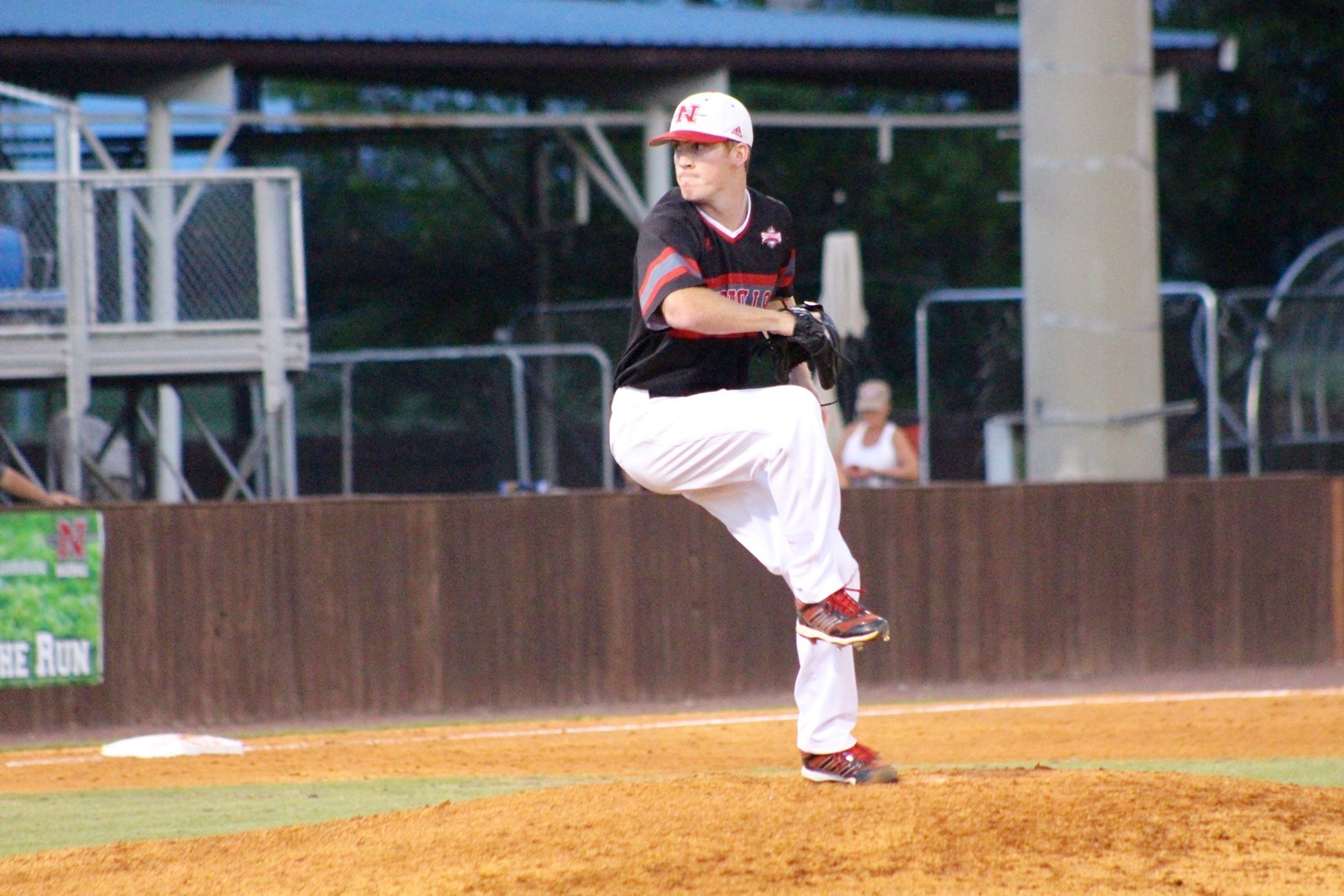 Stuart Holmes - Baseball - Nicholls State University Athletics