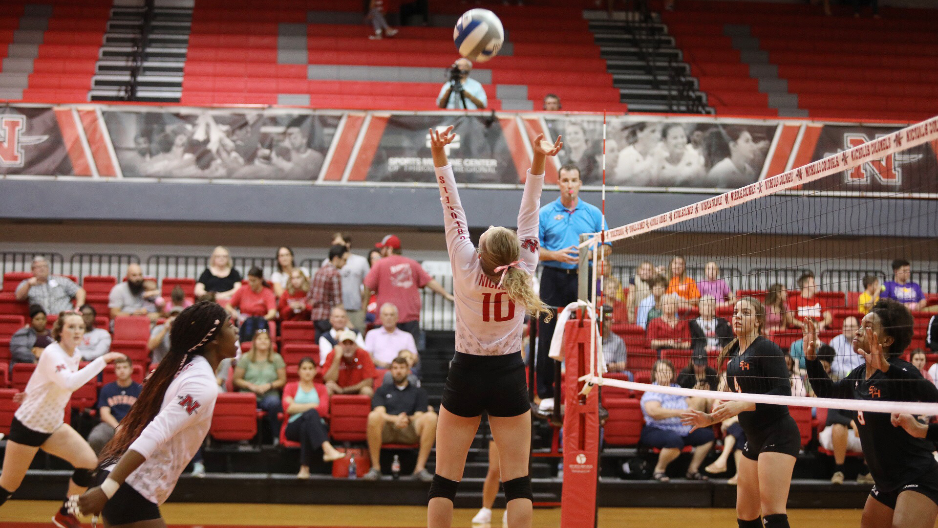 Heidi Carpenter - Women's Volleyball - Nicholls State University Athletics