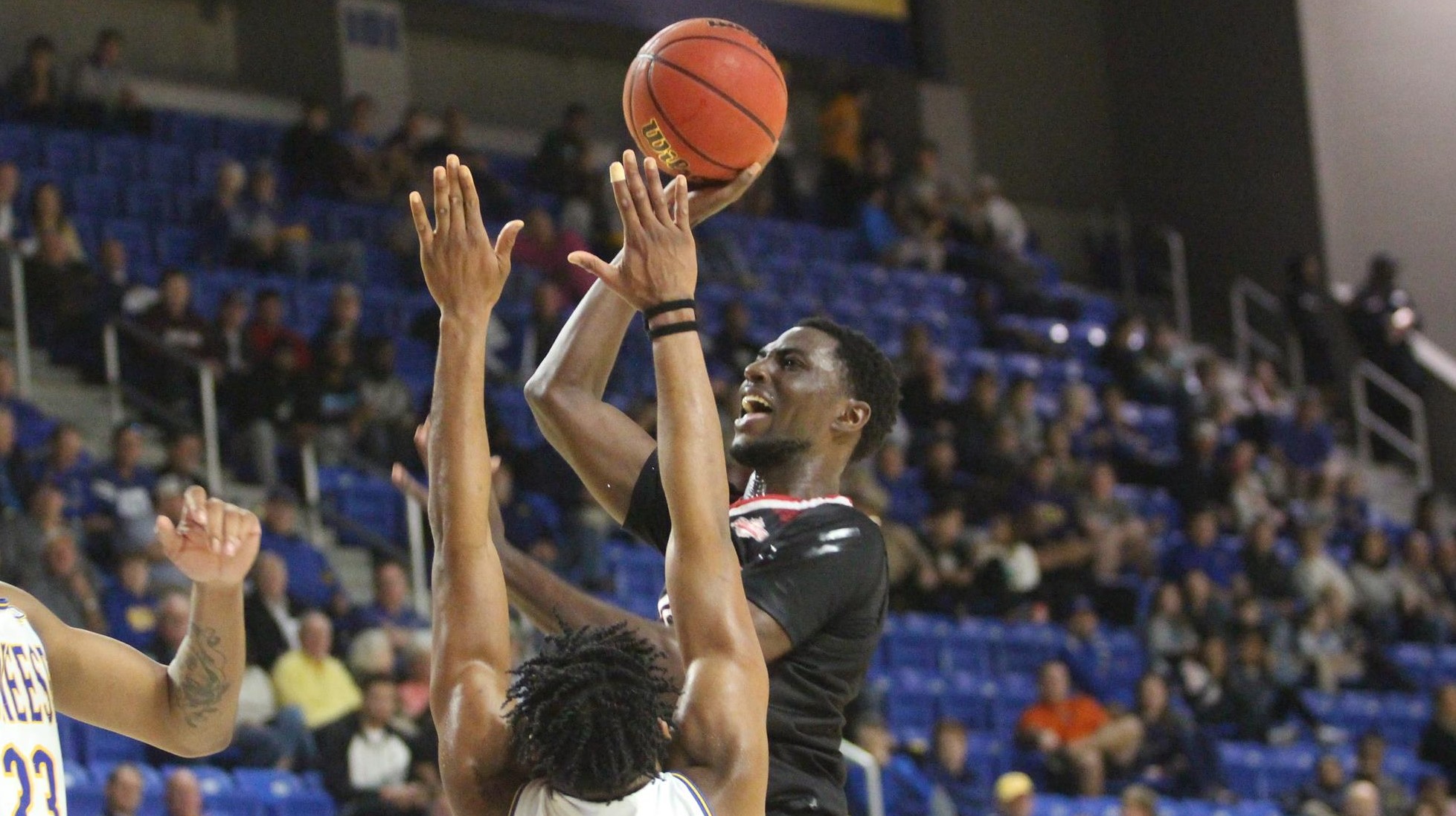 Elvis Harvey Jr. - Men's Basketball - Nicholls State University Athletics
