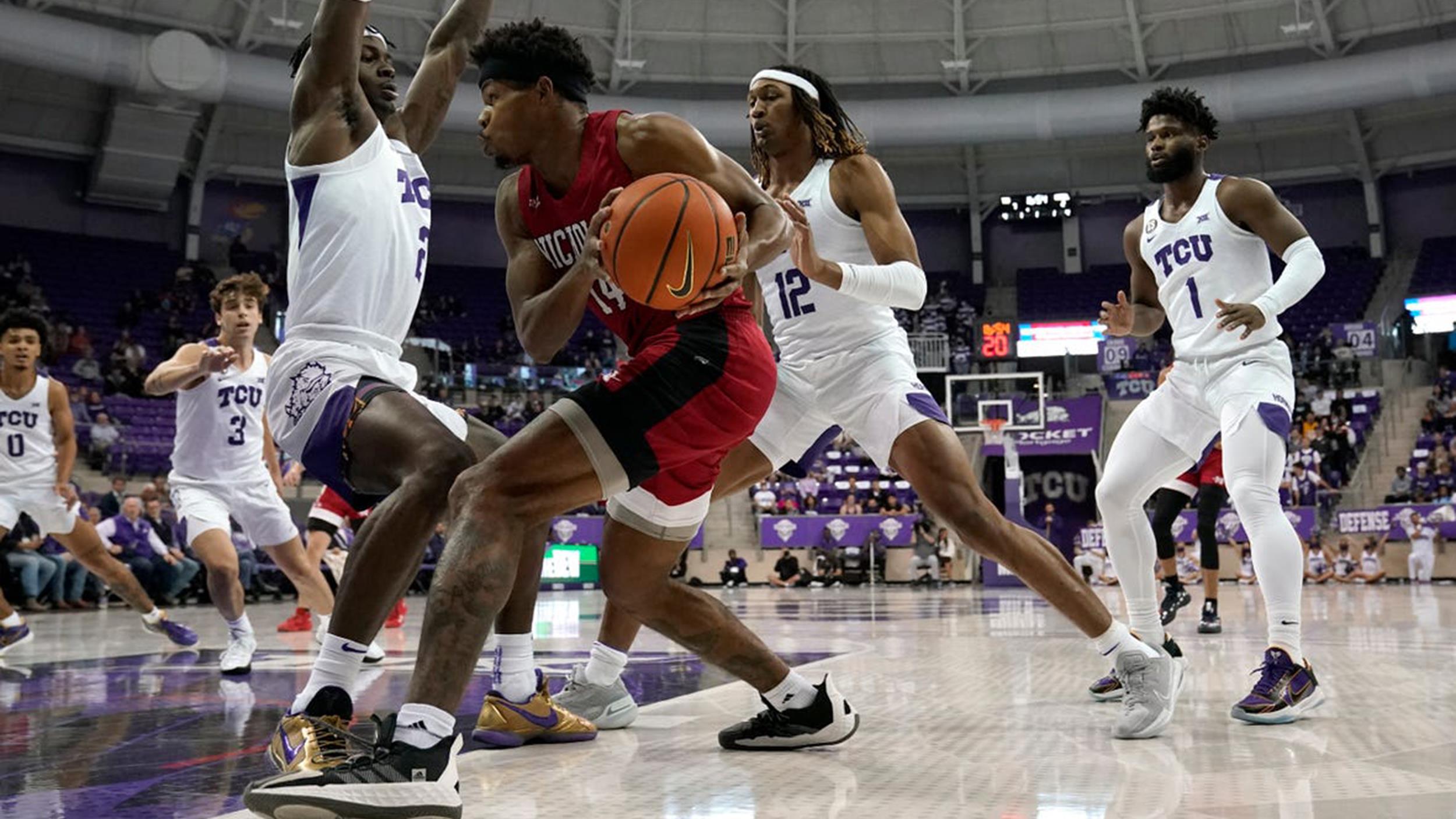 Devante Carter - Men's Basketball - Nicholls State University Athletics
