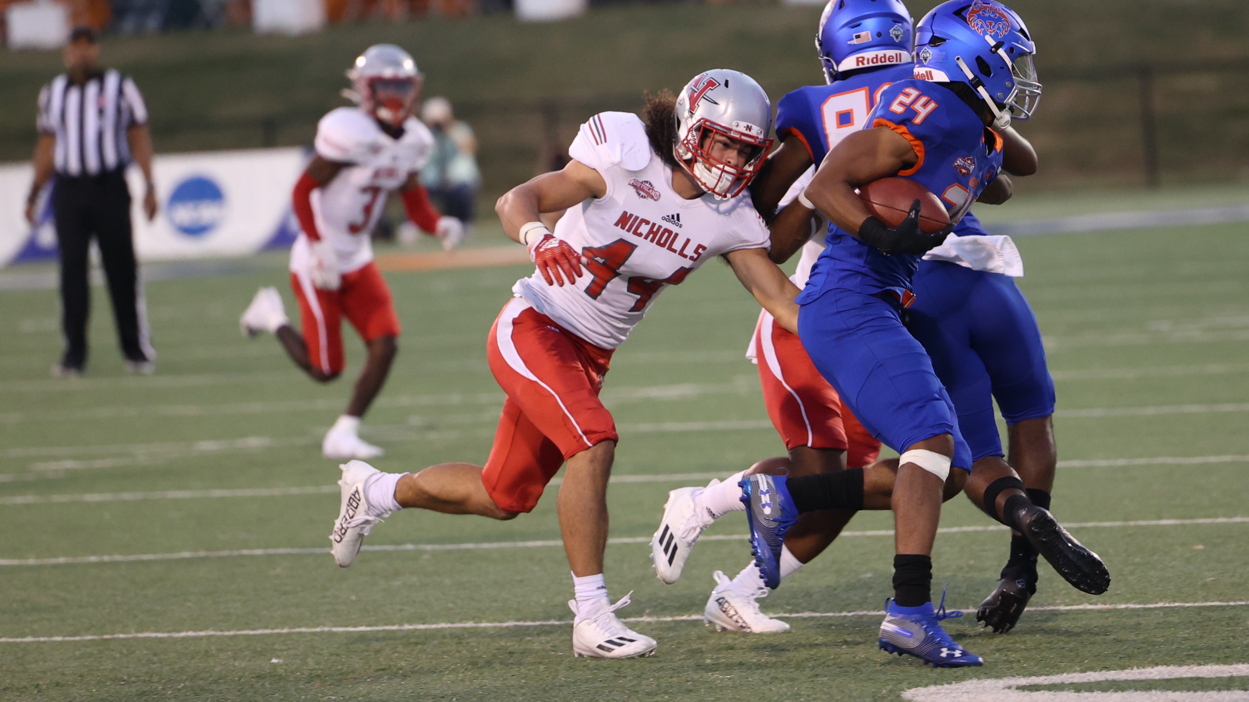 Eli Ennis - Football - Nicholls State University Athletics