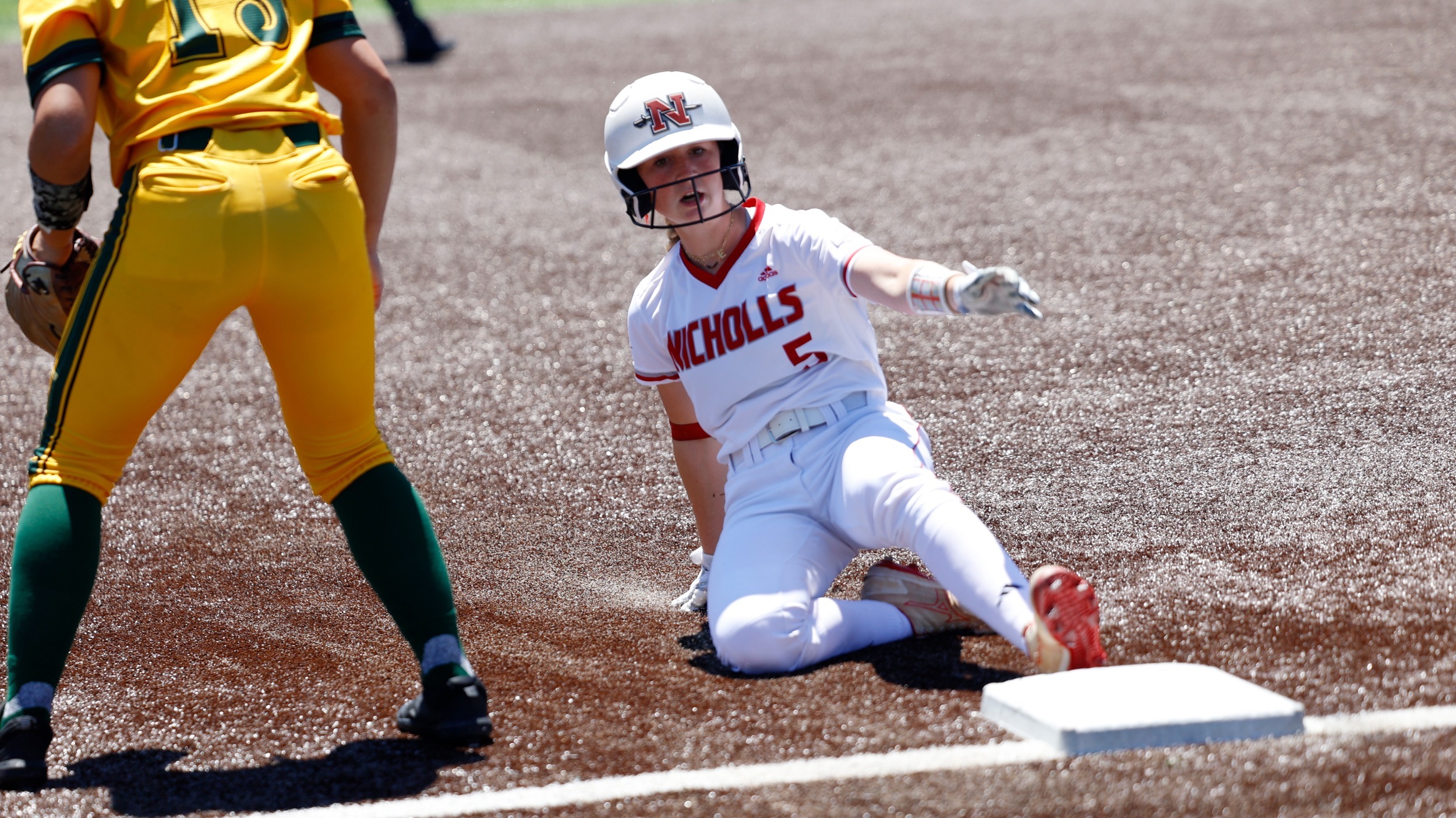 Lady Lions take series with 8-4 win over Colonels - Nicholls State ...