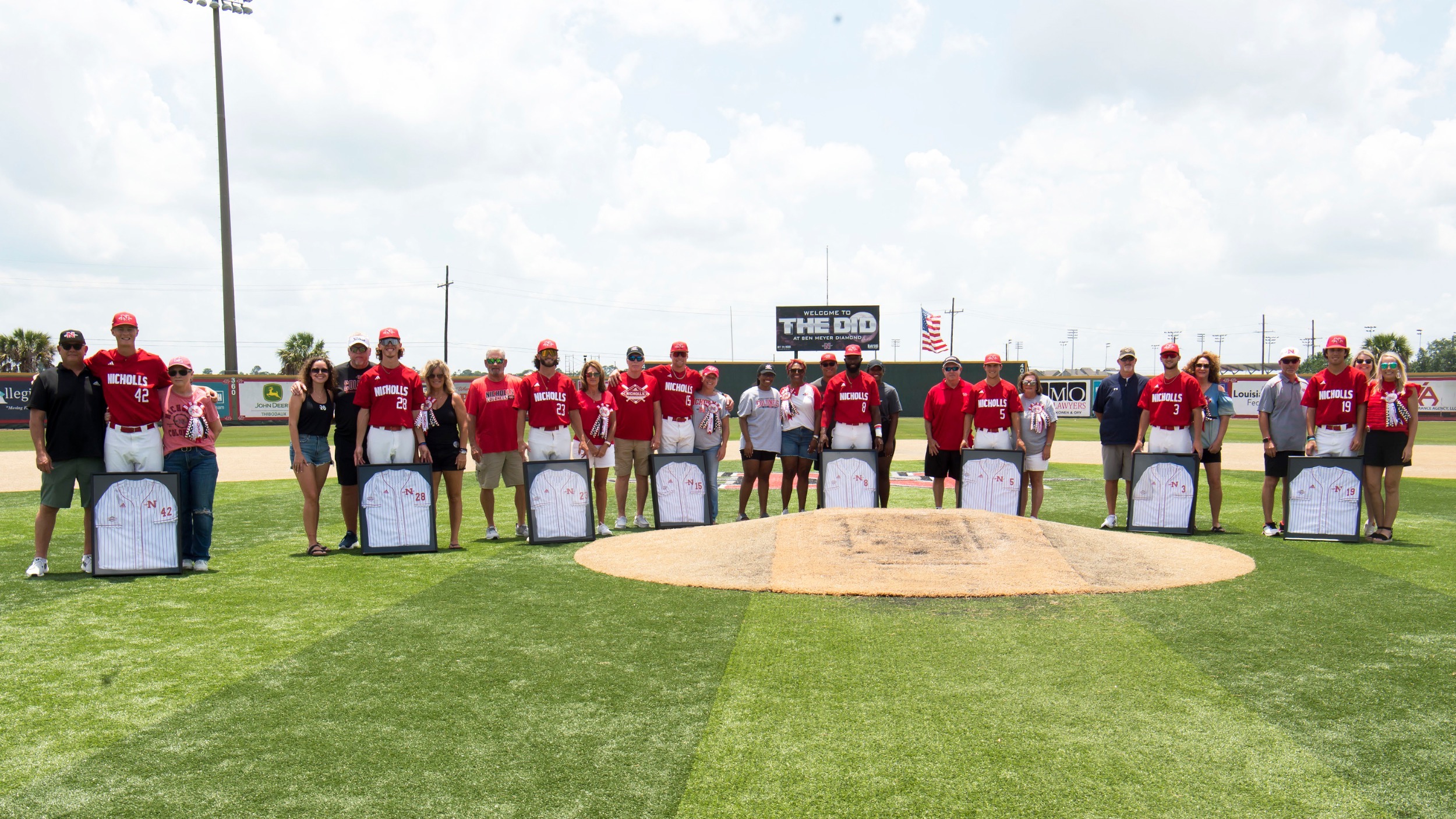 Colonels take series over Islanders with senior-led victory in home ...